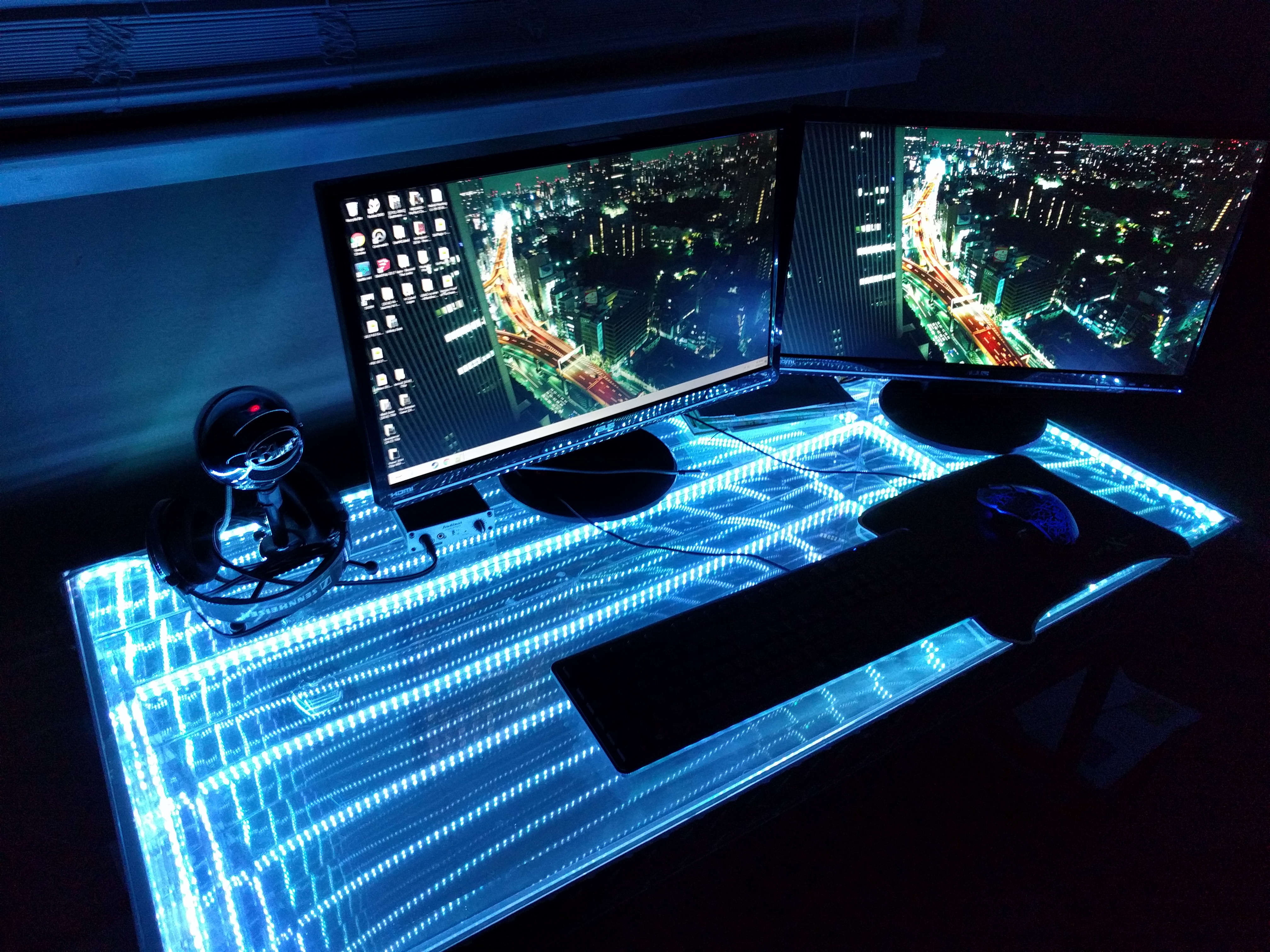 Tesseract Infinity Desk : 11 Steps (with Pictures) - Instructables