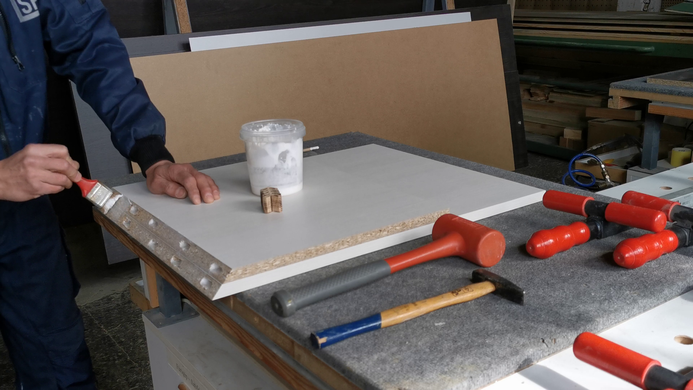 Particleboard Desk : 14 Steps (with Pictures) - Instructables