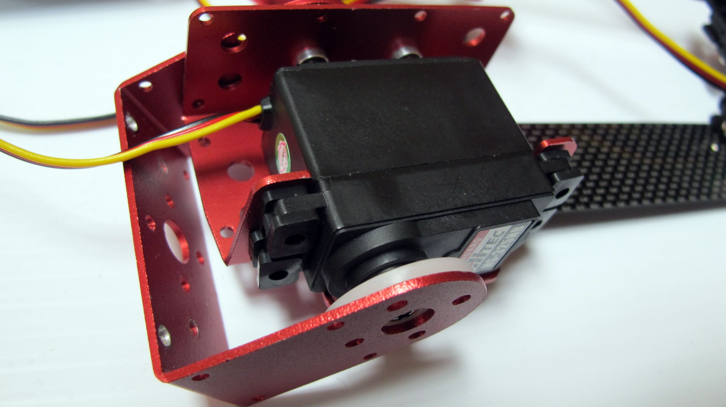 Make a Swimming Robo-Snake : 19 Steps (with Pictures) - Instructables