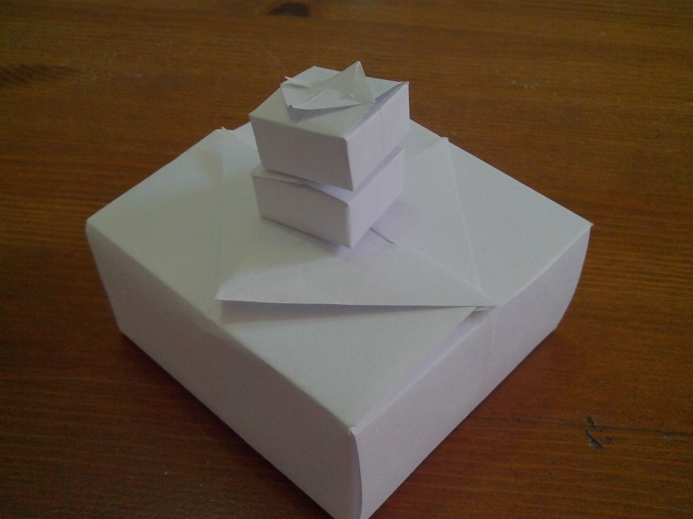 Easy Paper Gift Box (No Tape or Glue!) : 6 Steps - Instructables