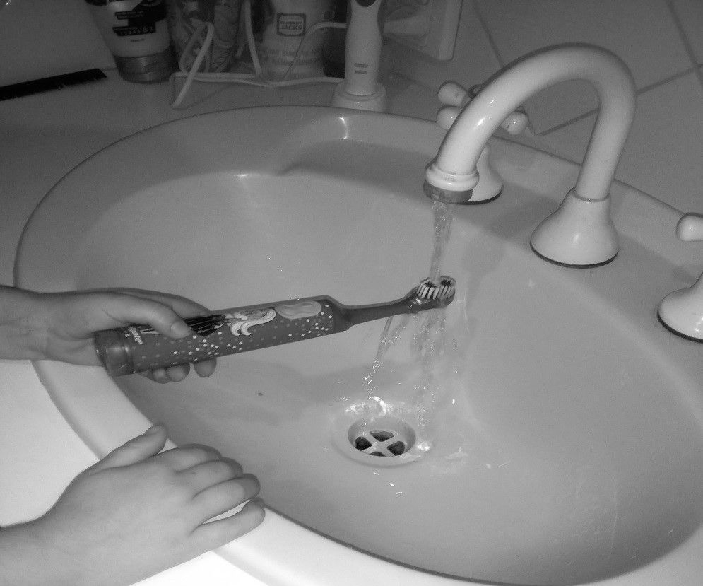 A Quick Guide on How to Brush Your Teeth : 5 Steps - Instructables