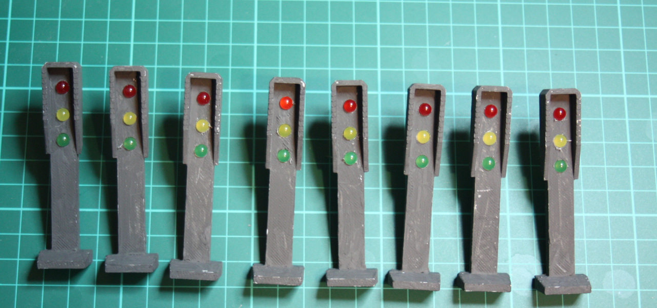 4 Way Traffic Light System Using 5 Arduinos and 5 NRF24L01 Wireless ...