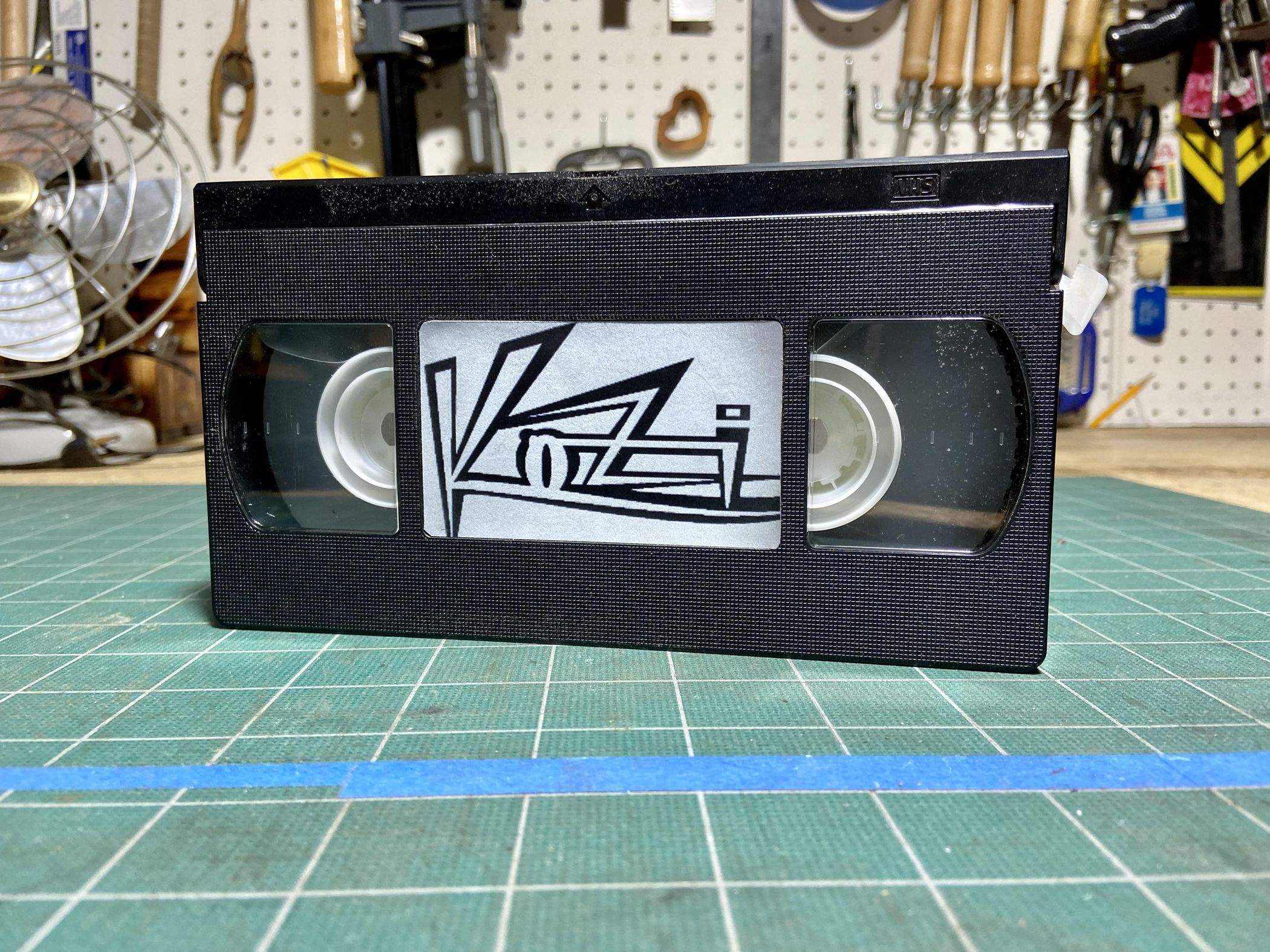 VHS Tape Dispenser : 4 Steps (with Pictures) - Instructables