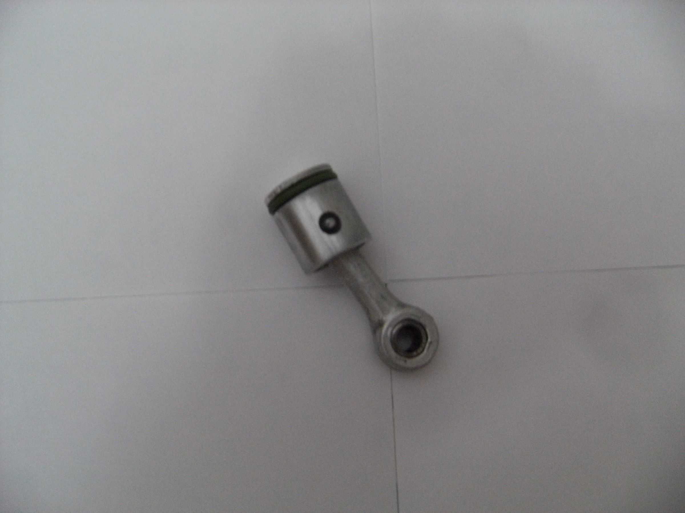 Piston With Connecting Rod Key Ring : 3 Steps - Instructables