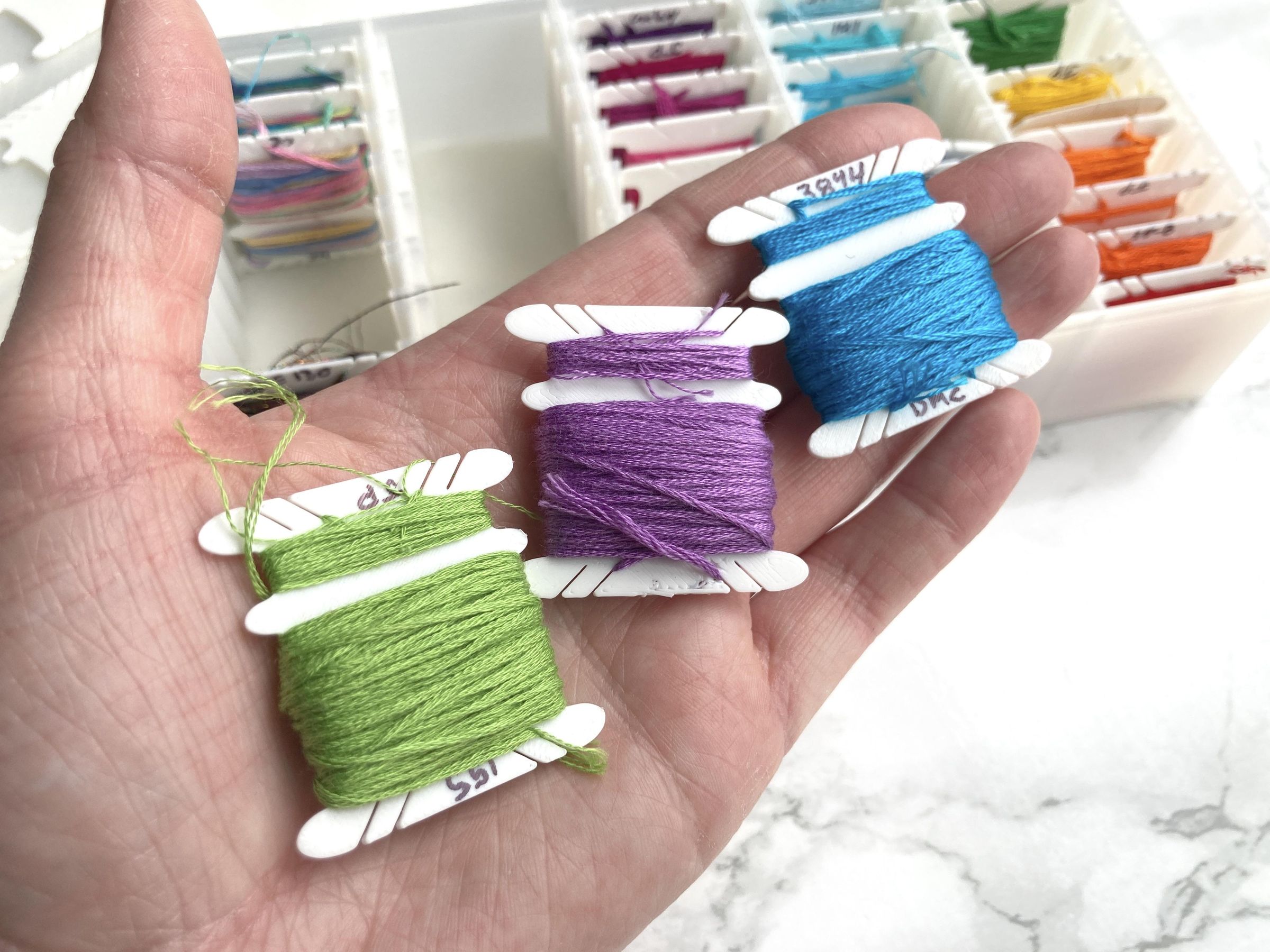 Embroidery Floss Bobbin and Organizer : 5 Steps (with Pictures ...