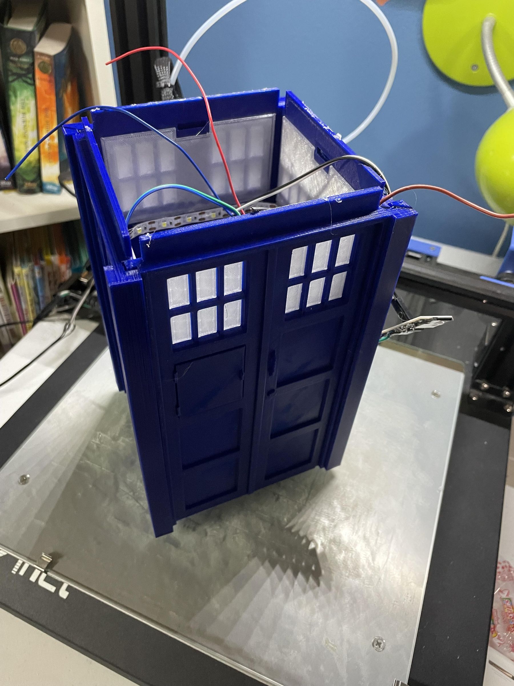 3D Printed Tardis With Sound and Fading Lights : 16 Steps (with Pictures) - Instructables
