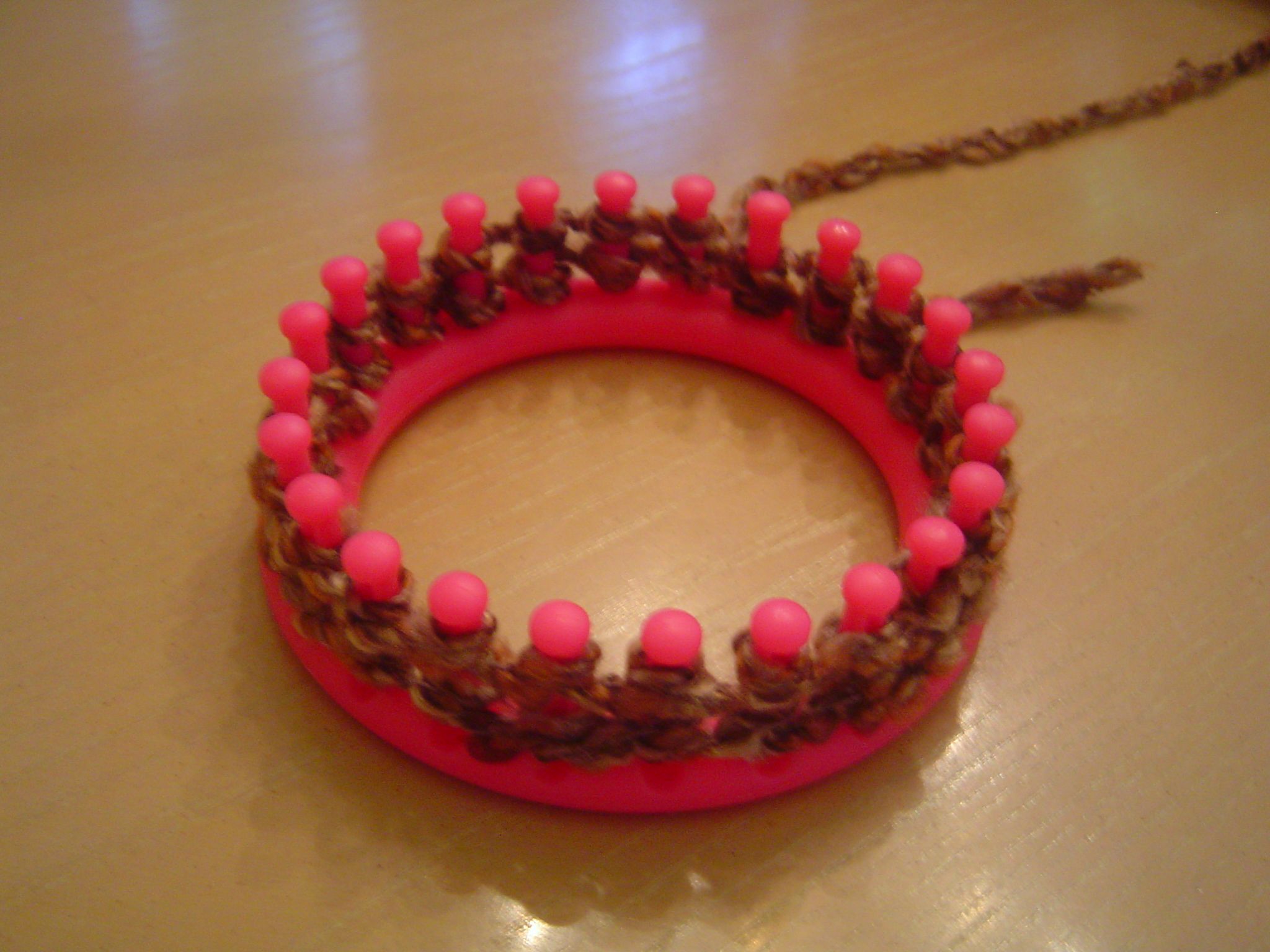 How to Loom Knit : 4 Steps (with Pictures) - Instructables