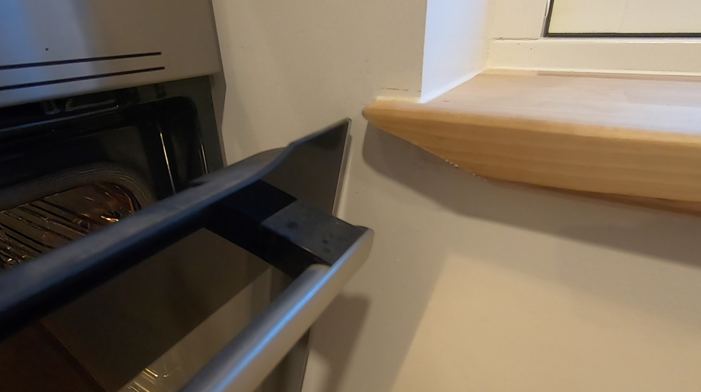 Wooden (Floating) Windowsills : 11 Steps (with Pictures) - Instructables