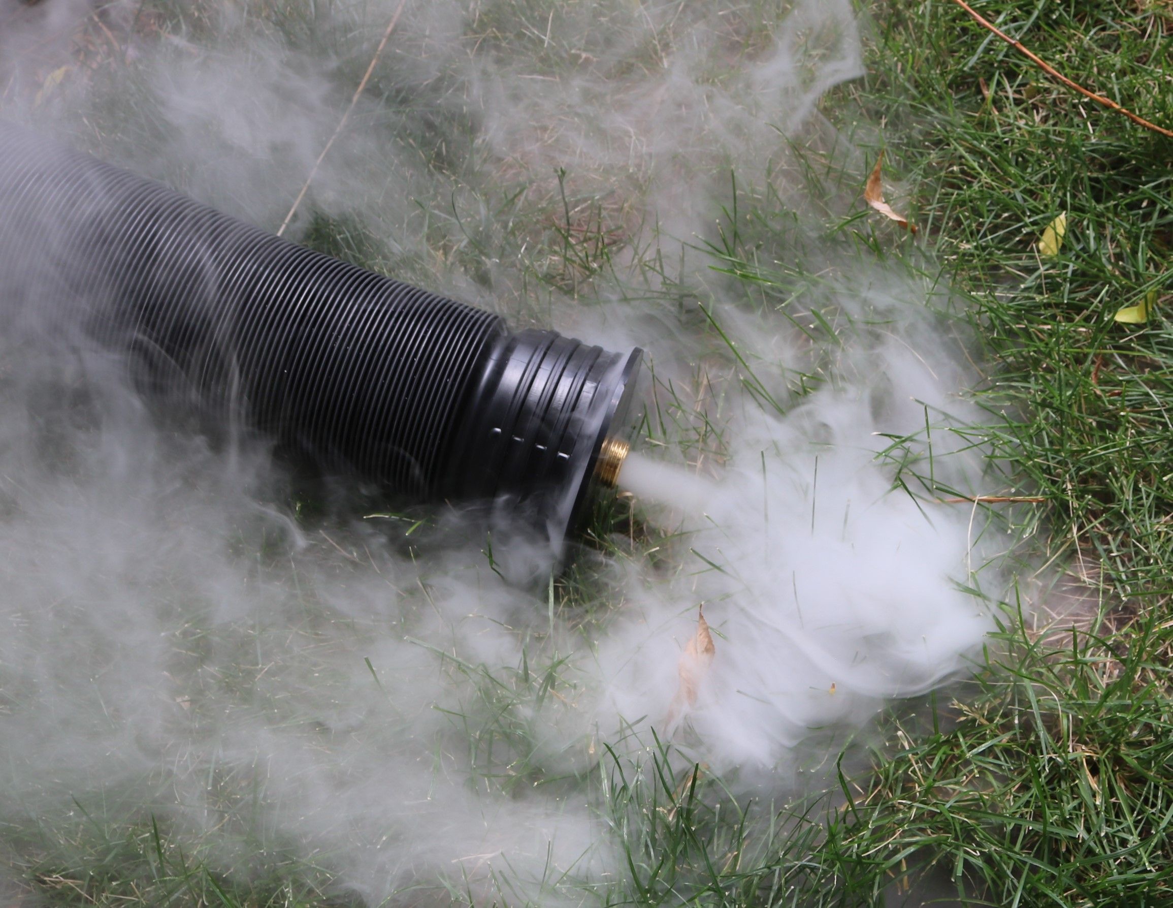 Music Controlled Fog Curtain! DIY Ruben's Fog Tube! : 9 Steps (with ...