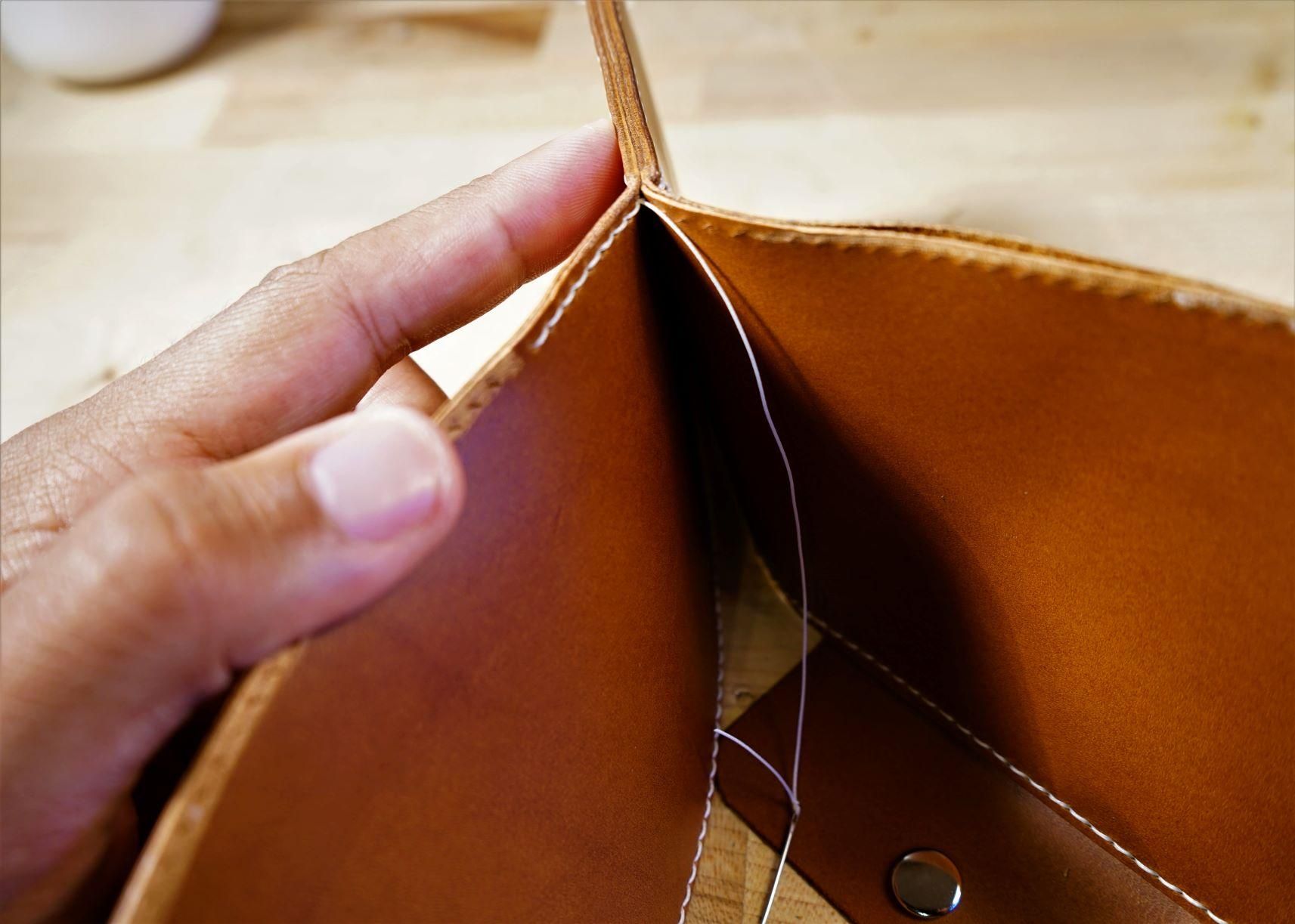 Leather Coin Pouch Wallet : 14 Steps (with Pictures) - Instructables