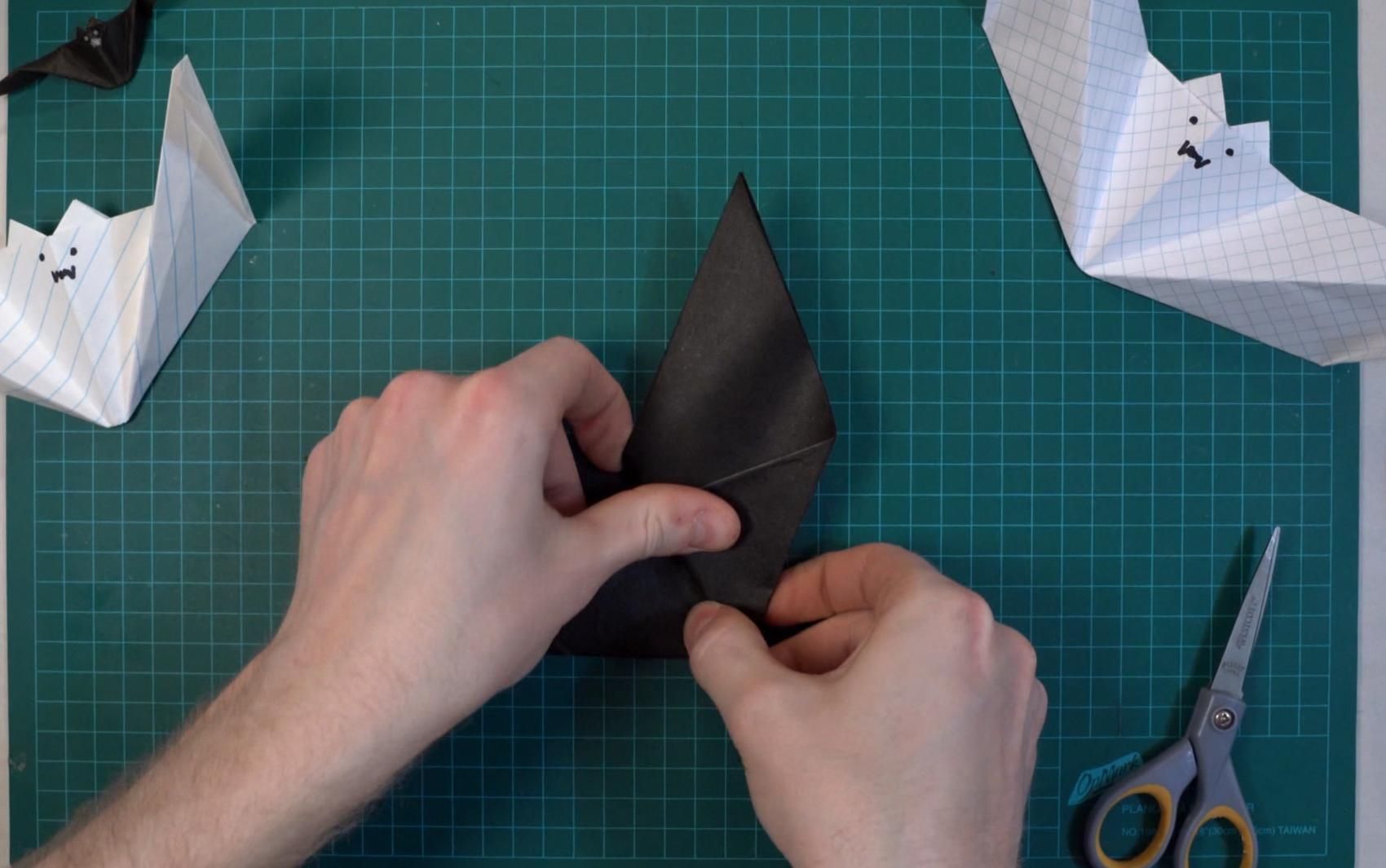 How to Make a Origami Bats : 7 Steps (with Pictures) - Instructables