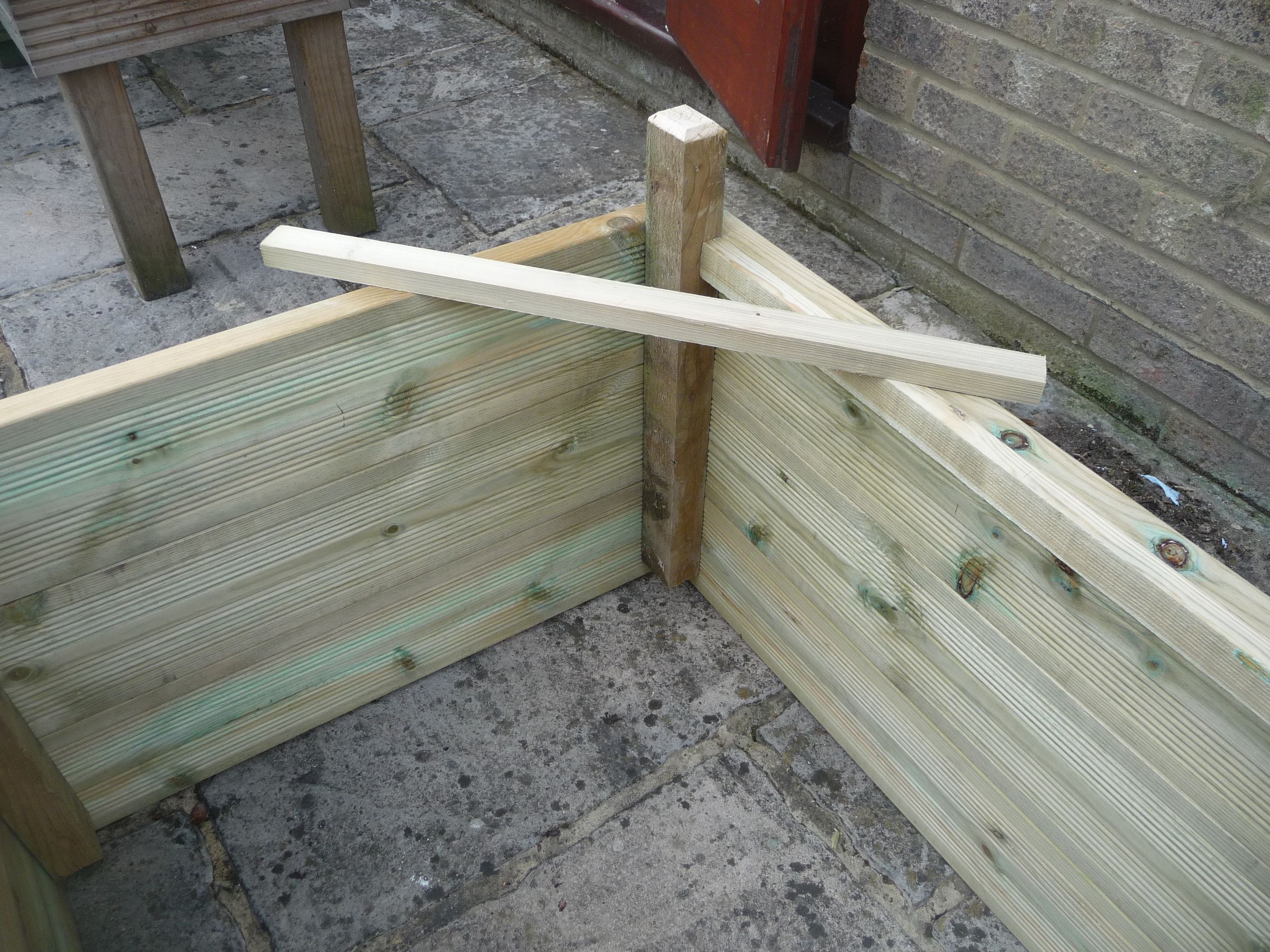 Make a Garden Planter From Decking : 7 Steps (with Pictures ...