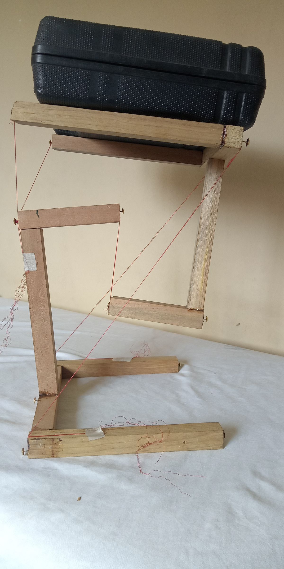 Scraps and Physics of a Tensegrity Structure : 12 Steps - Instructables