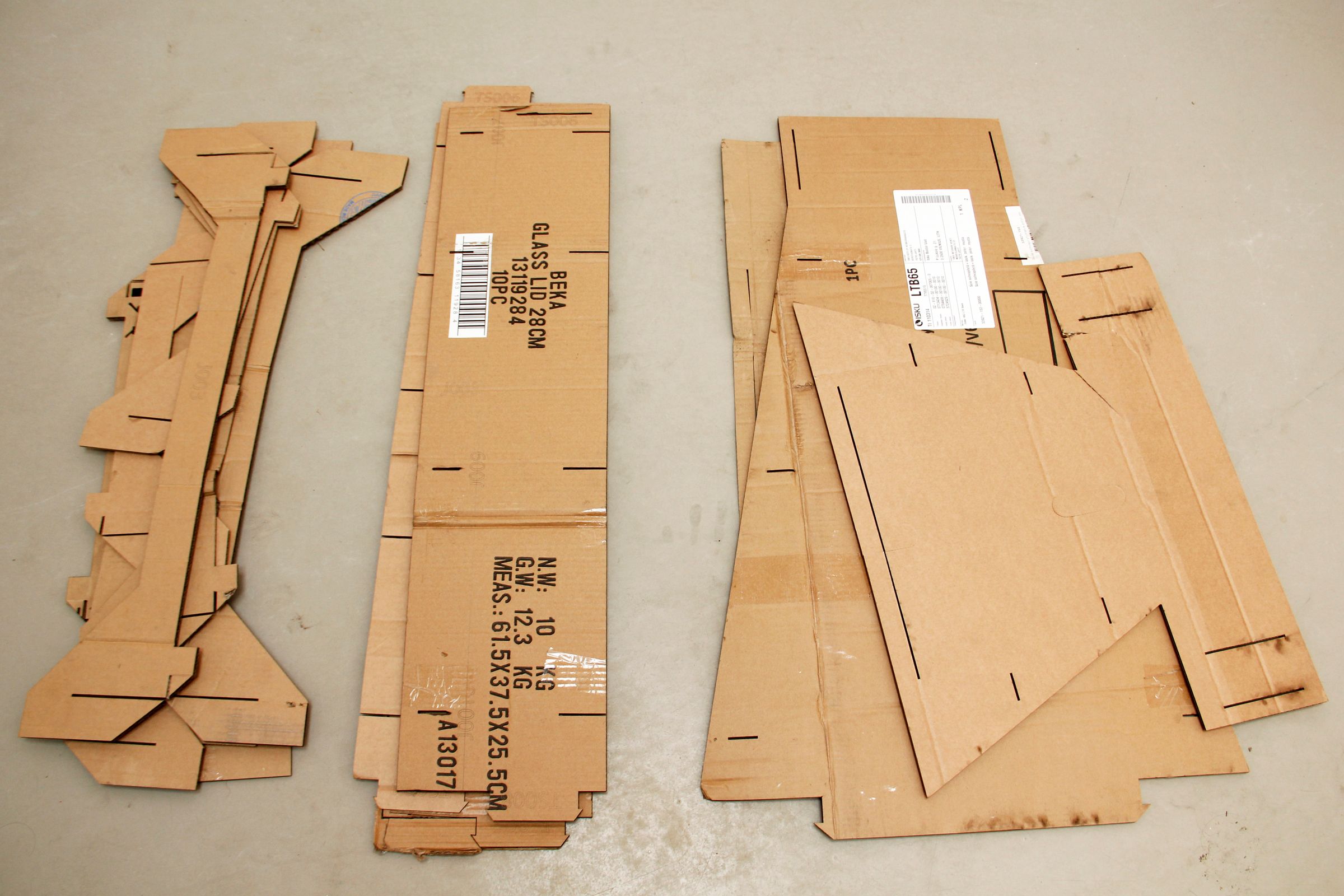 Cardboard Coffins (DIYing Free) : 16 Steps (with Pictures) - Instructables