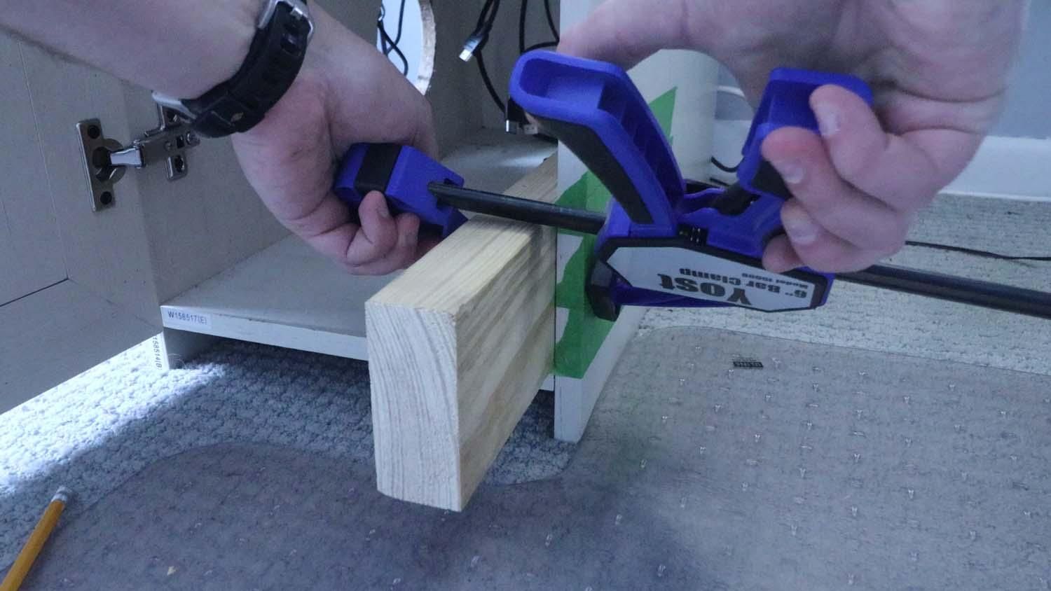 Installing a Computer Cabinet Ventilation Fan : 6 Steps (with Pictures ...