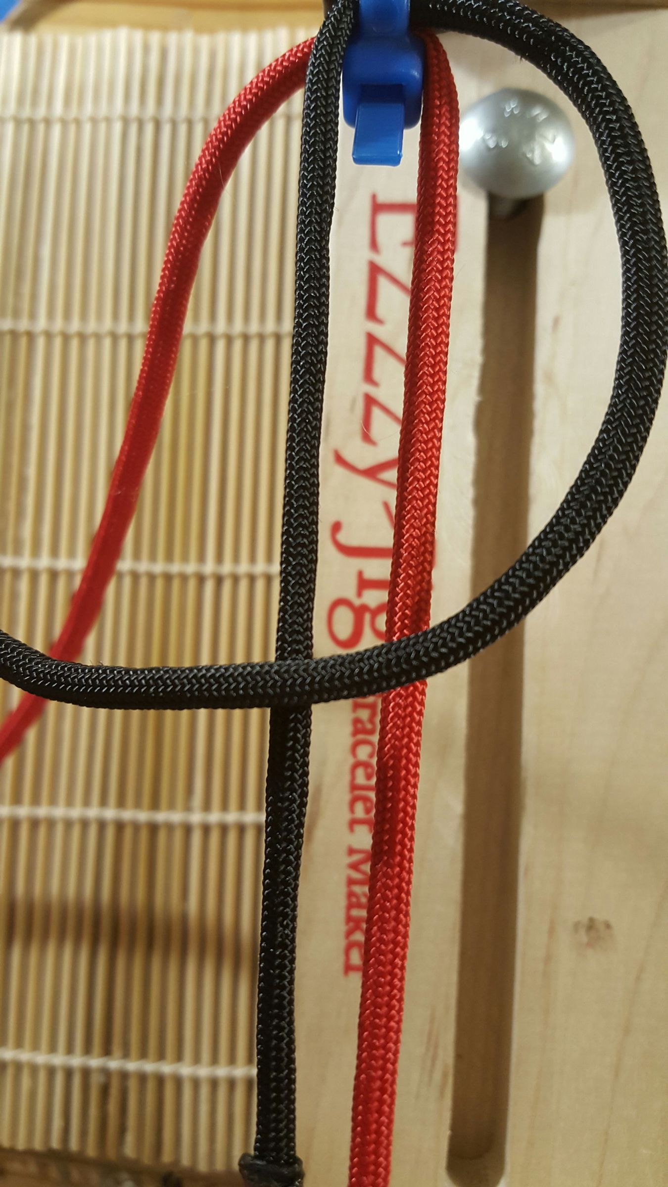 Paracord Snake : 10 Steps (with Pictures) - Instructables