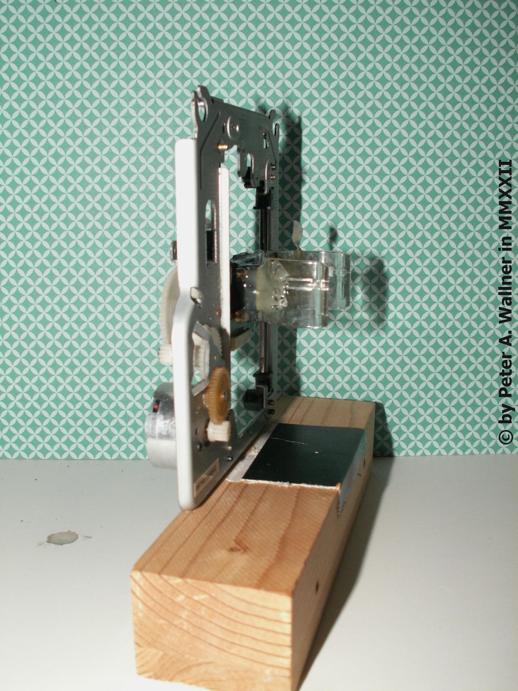 Stable Holder for a Digital Microscope With 4! Focus Levels - Instructables