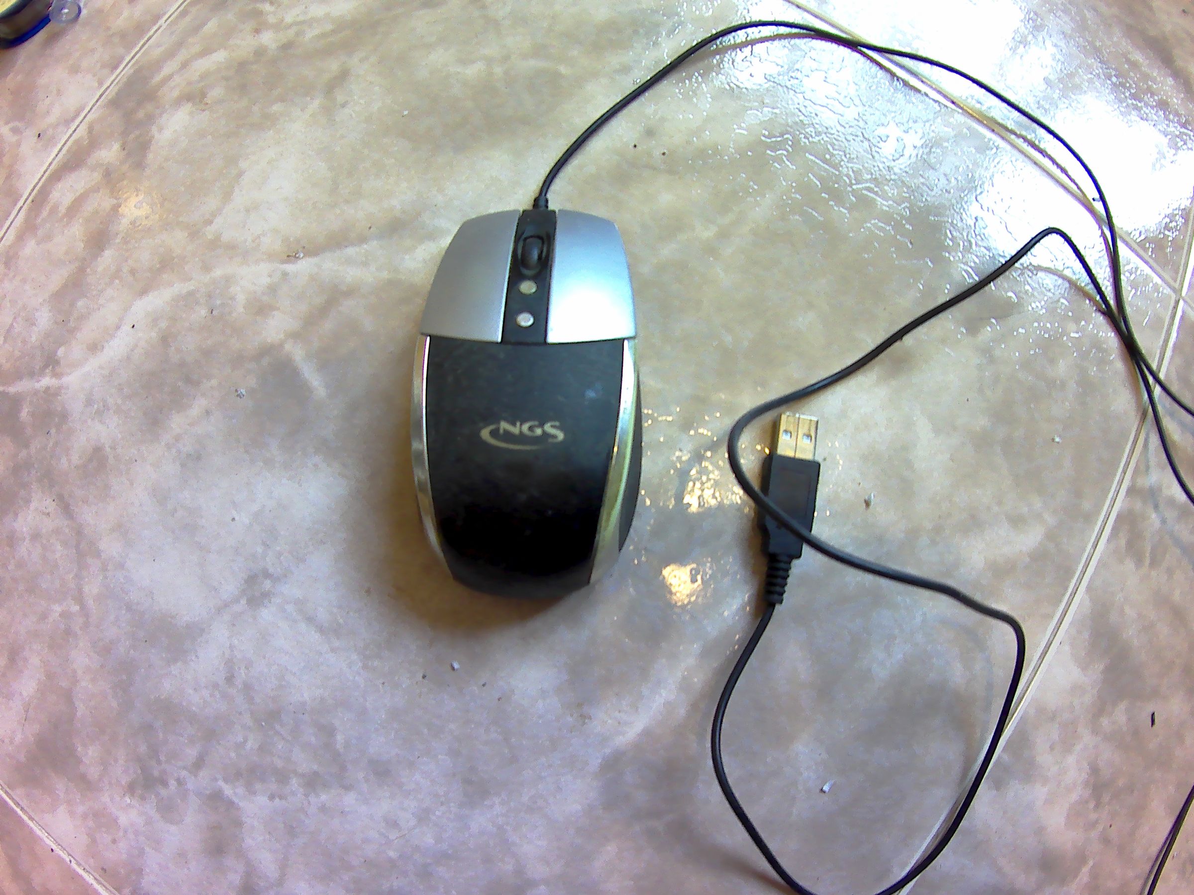 Ultimate GREEN DIY Trackball Mouse From Junk : 10 Steps (with Pictures ...