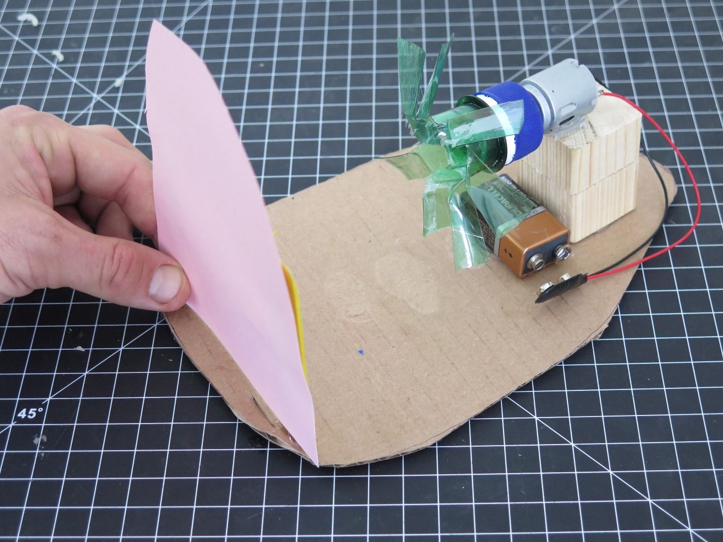 Self-Defeating Fan Car : 7 Steps (with Pictures) - Instructables