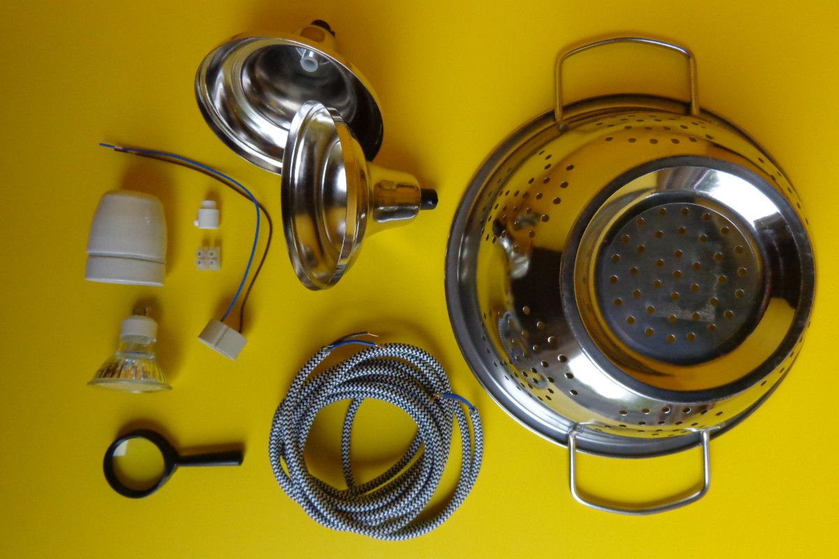 Colander Effect Lamp Using a Magnifying Glass : 10 Steps - Instructables