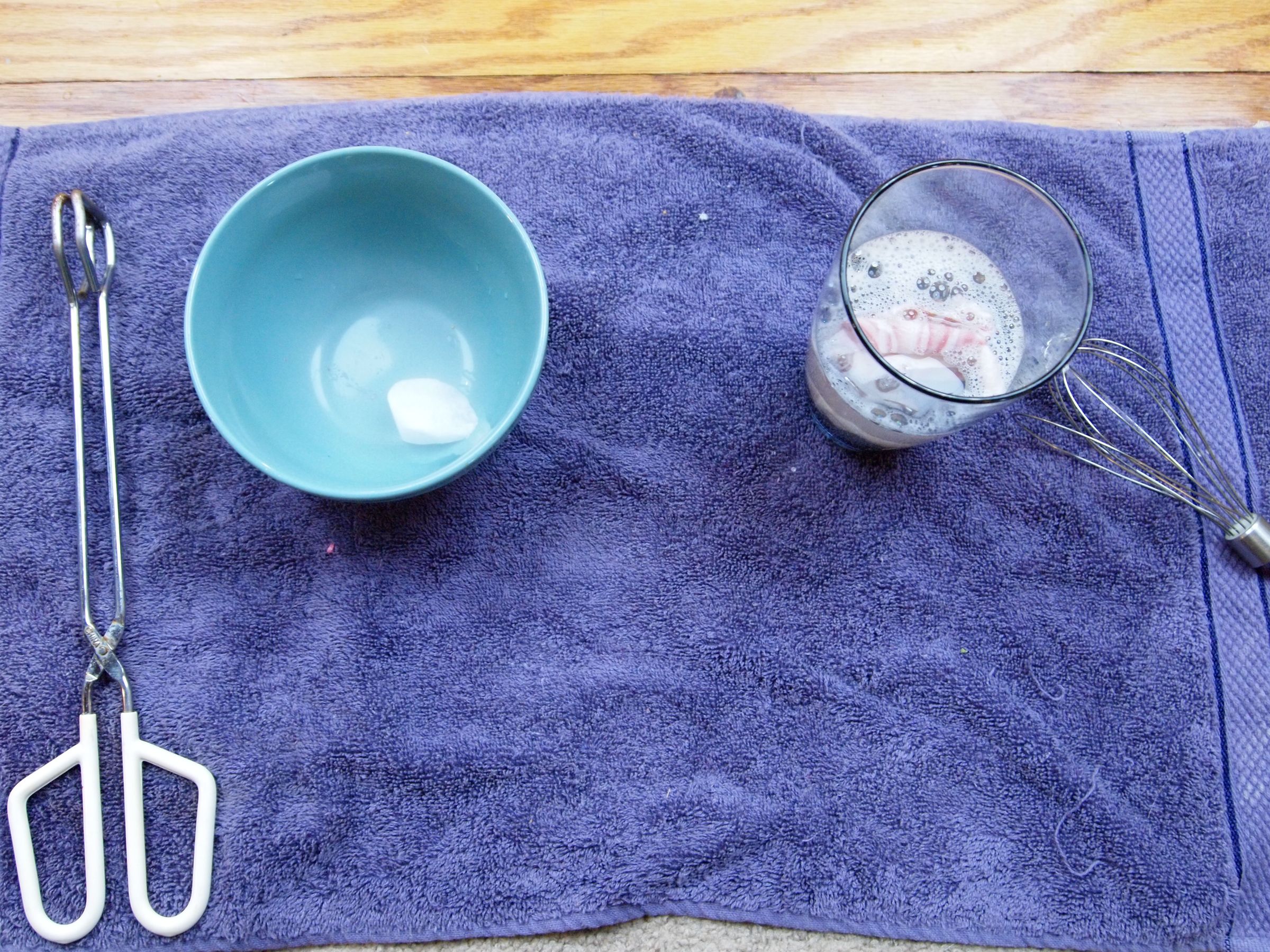 Dry Ice Bubble Project for Kids : 4 Steps (with Pictures) - Instructables