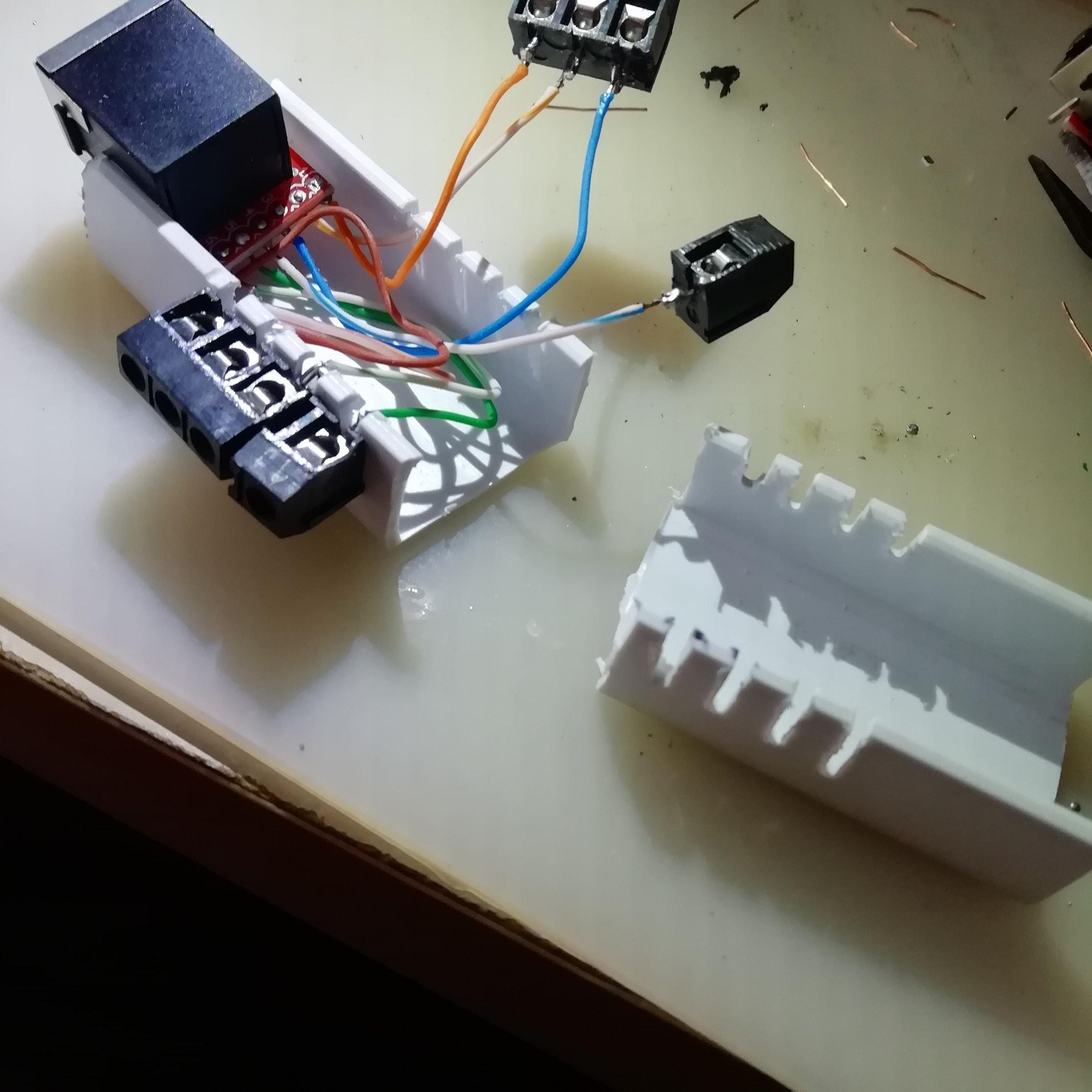 RJ45 Terminal Breakout Box : 5 Steps - Instructables