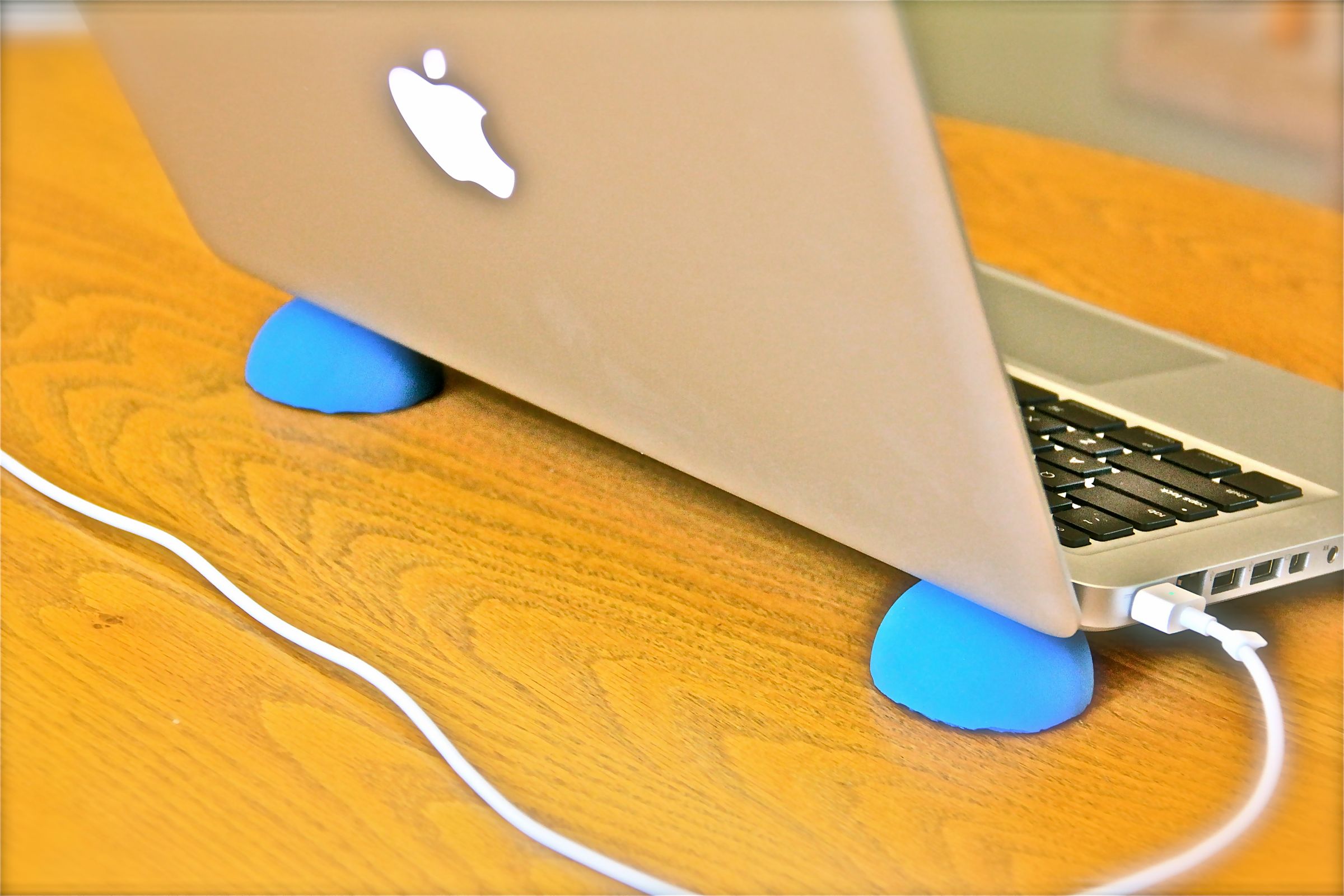 DIY Laptop Stand - Instructables