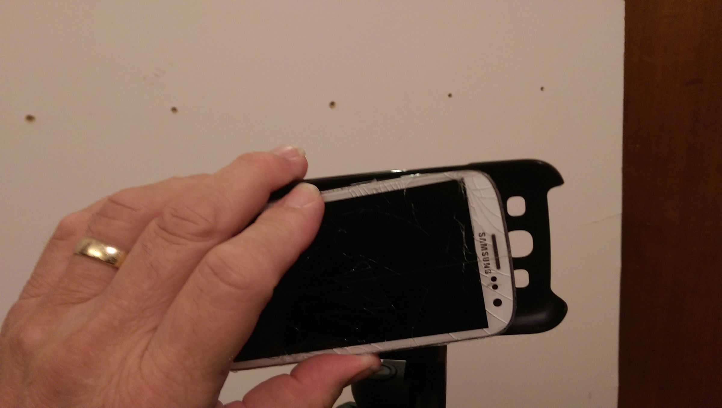 Cell Phone Tripod Adapter : 3 Steps (with Pictures) - Instructables