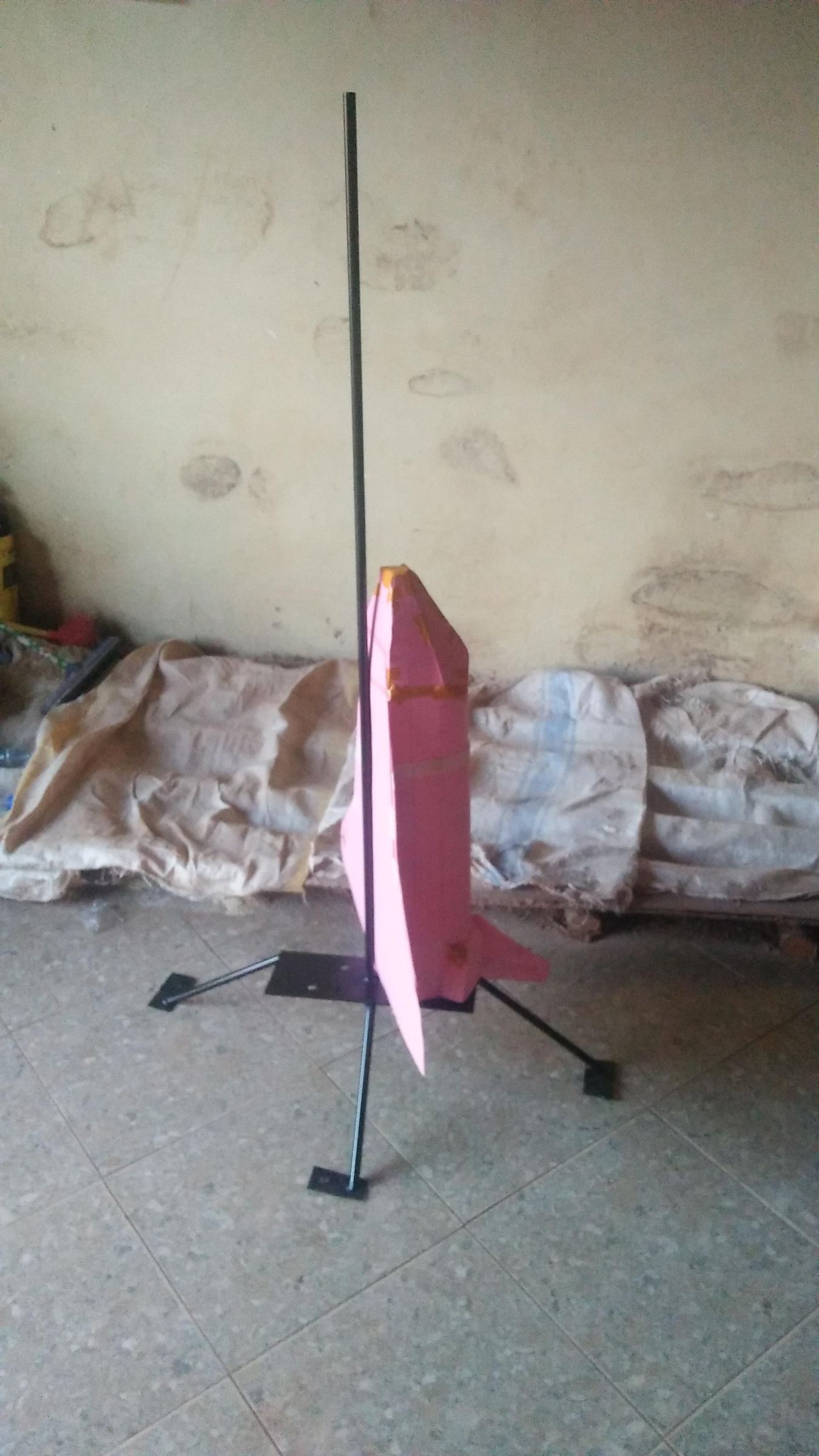 A DIY CARDBOARD AND PAPER SPACE SHUTTLE : 8 Steps - Instructables