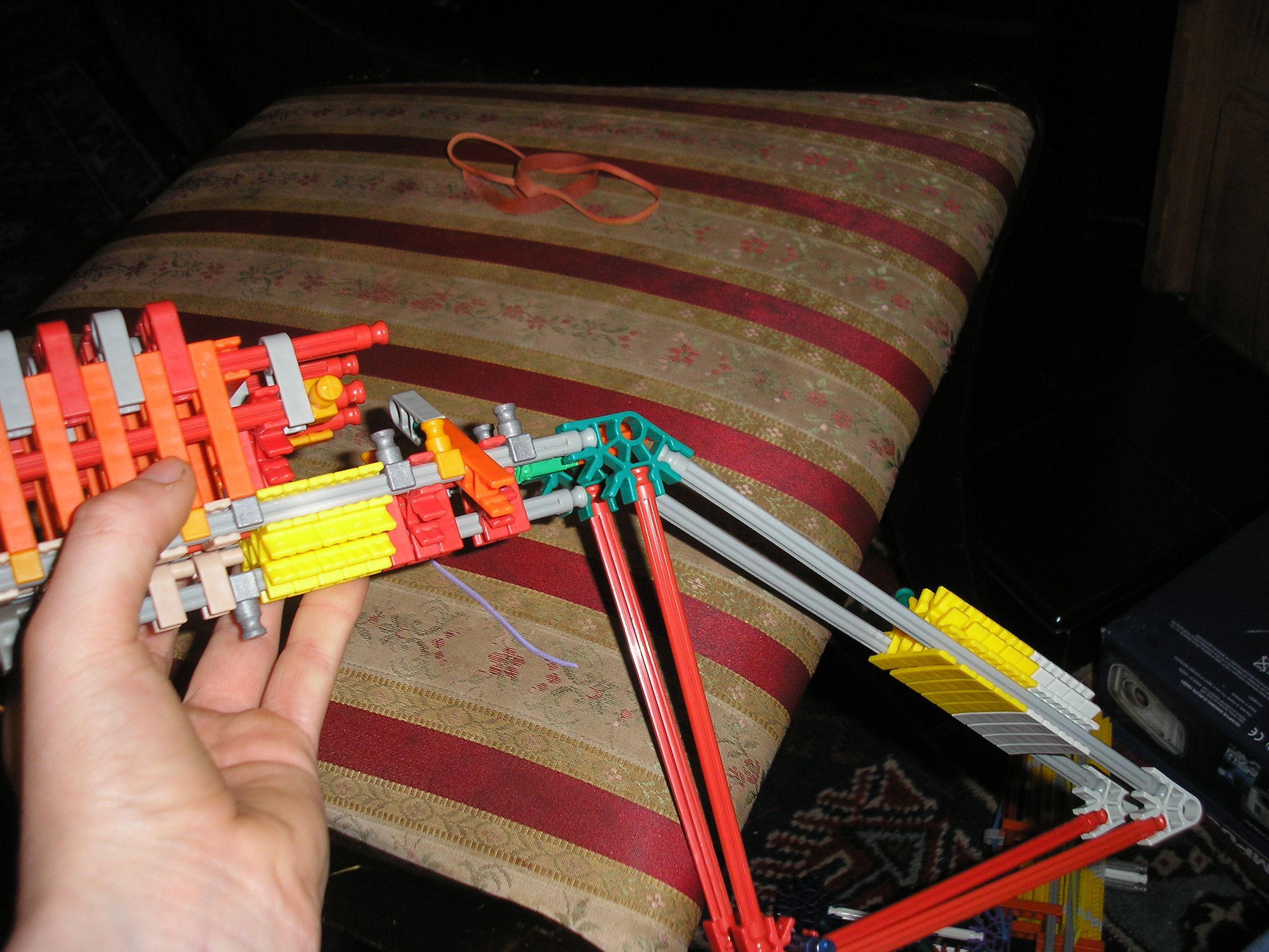 KNEX AUTOLOAD RIFLE WITH HOPPER : 7 Steps - Instructables