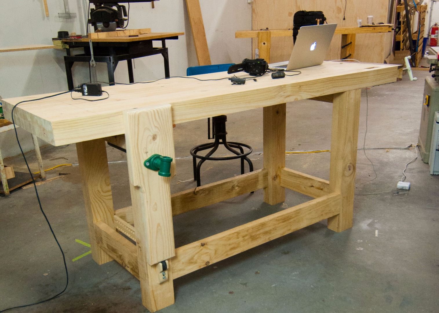 Build Your Own Roubo Style Workbench. (Project Intro and Wood Selection ...