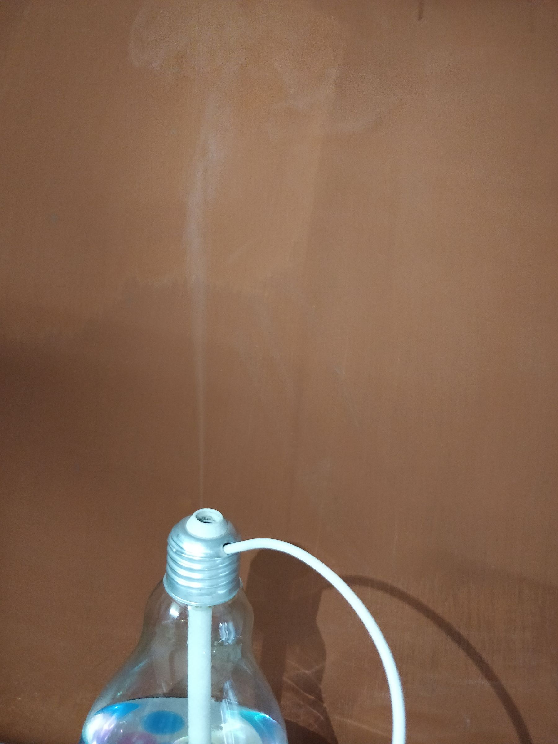 DIY ESSENTIAL OIL DIFFUSER. : 6 Steps - Instructables