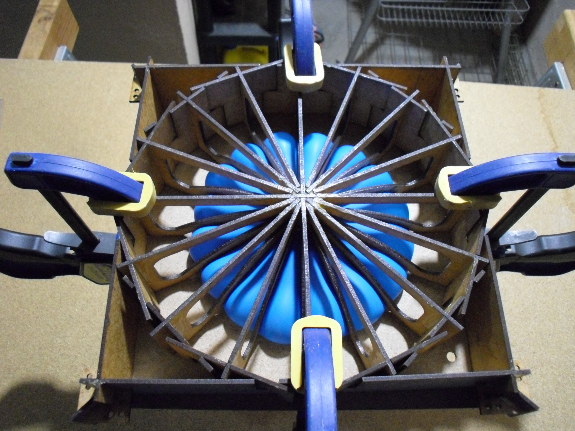 DIY - Holographic Parabolic Mirrors - the Mirascope : 8 Steps (with ...