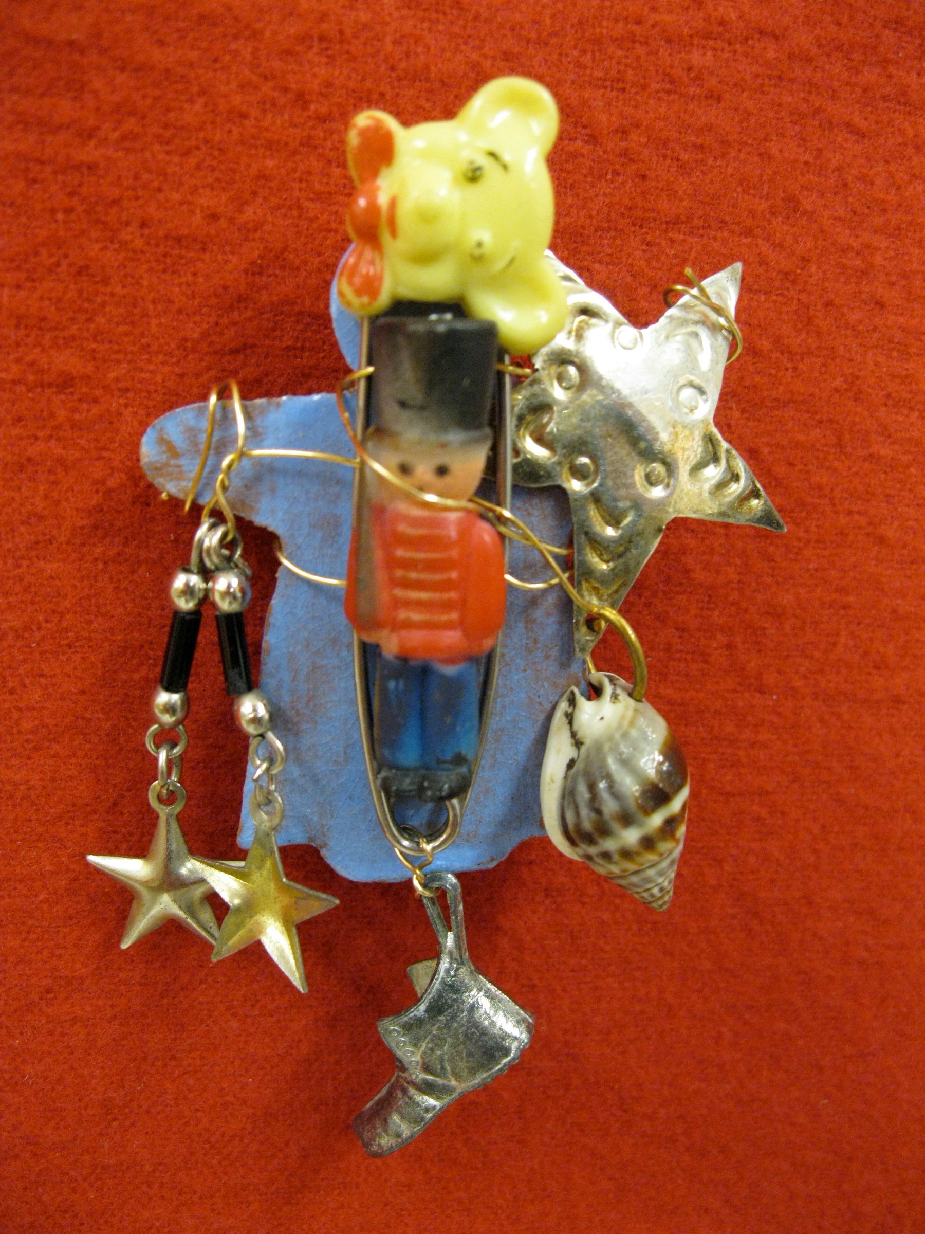 Collage a Brooch : 15 Steps (with Pictures) - Instructables
