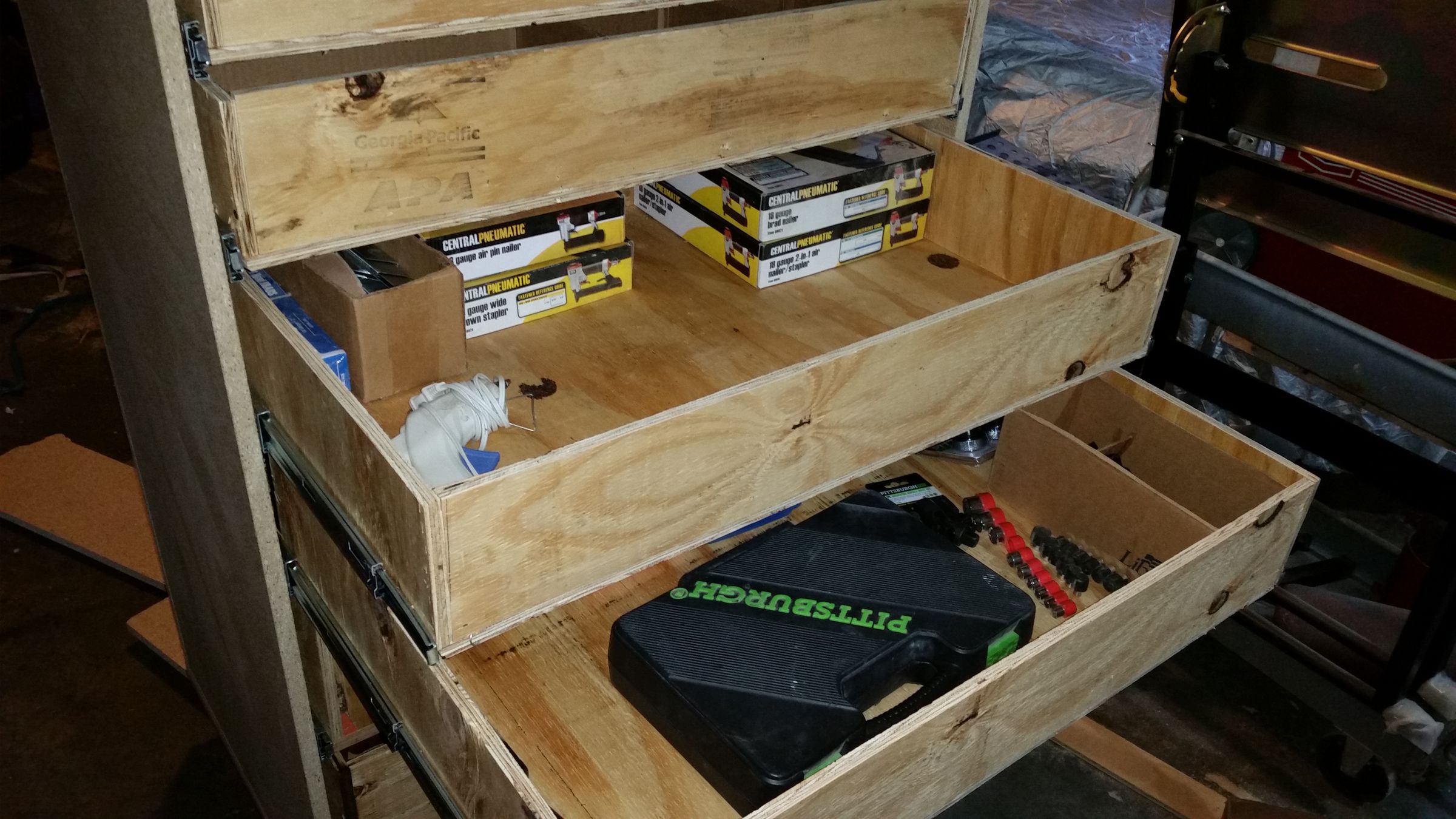 DIY Rolling Tool Chest : 7 Steps (with Pictures) - Instructables