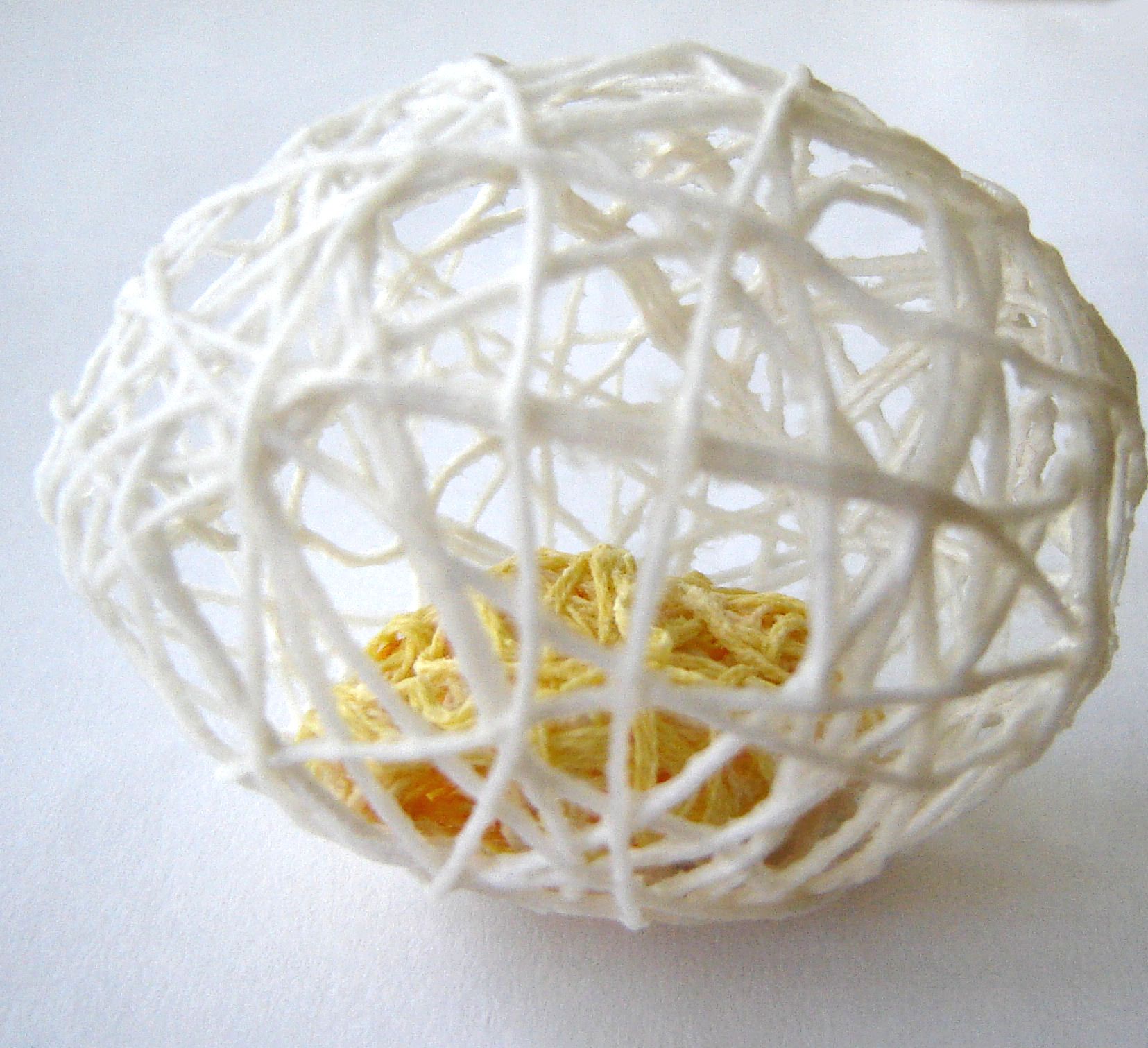 String Easter Eggs : 8 Steps (with Pictures) - Instructables