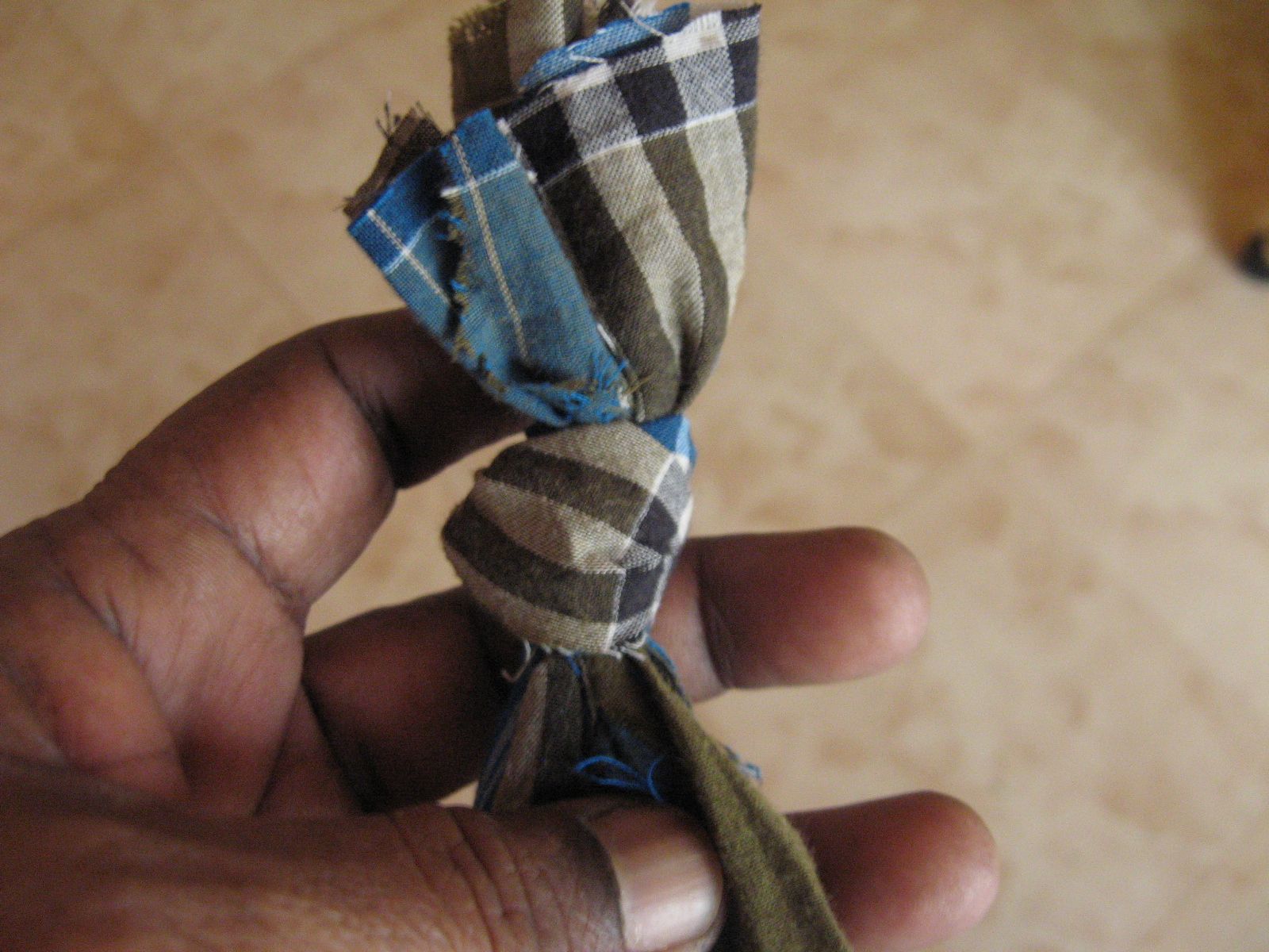 Door Mat From Old Clothing : 6 Steps (with Pictures) - Instructables