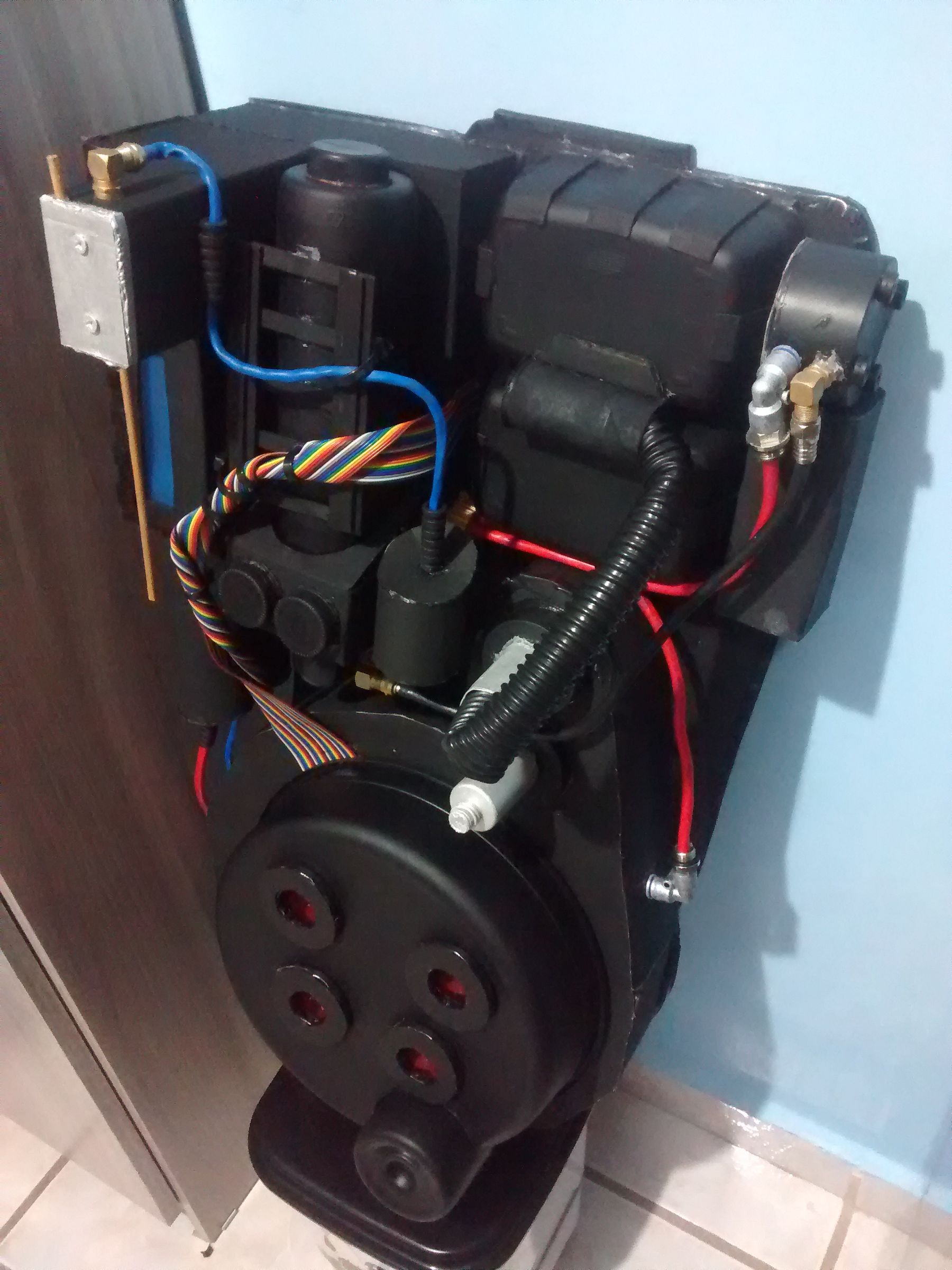 Ghostbusters Proton Pack - How to DIY : 8 Steps (with Pictures ...