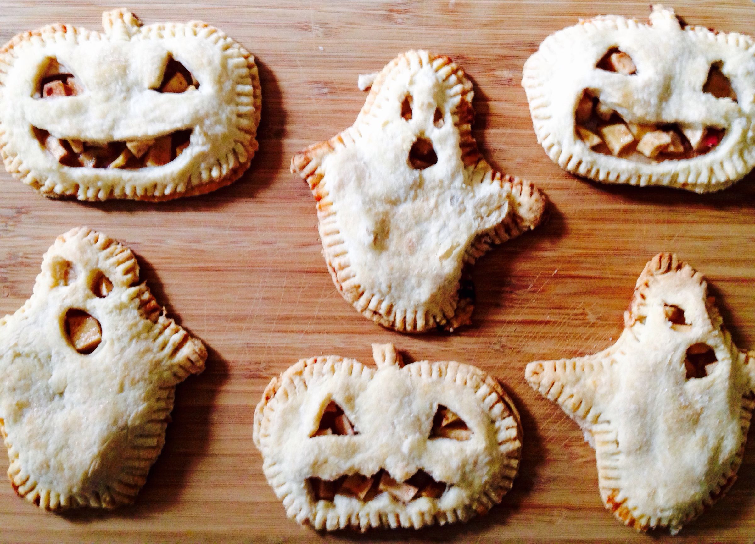 Halloween Apple Pies : 4 Steps (with Pictures) - Instructables
