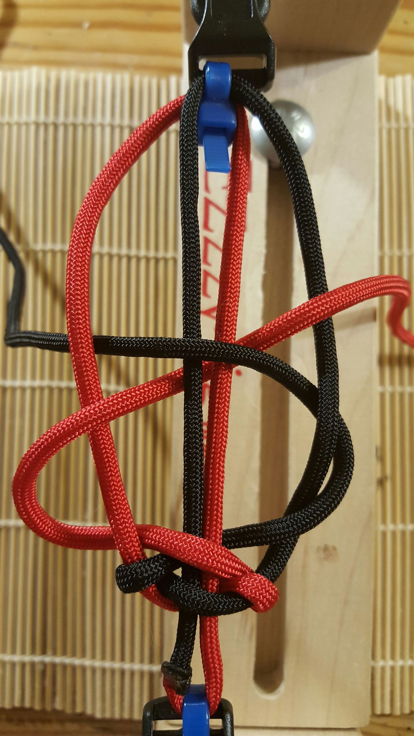 Paracord Snake : 10 Steps (with Pictures) - Instructables