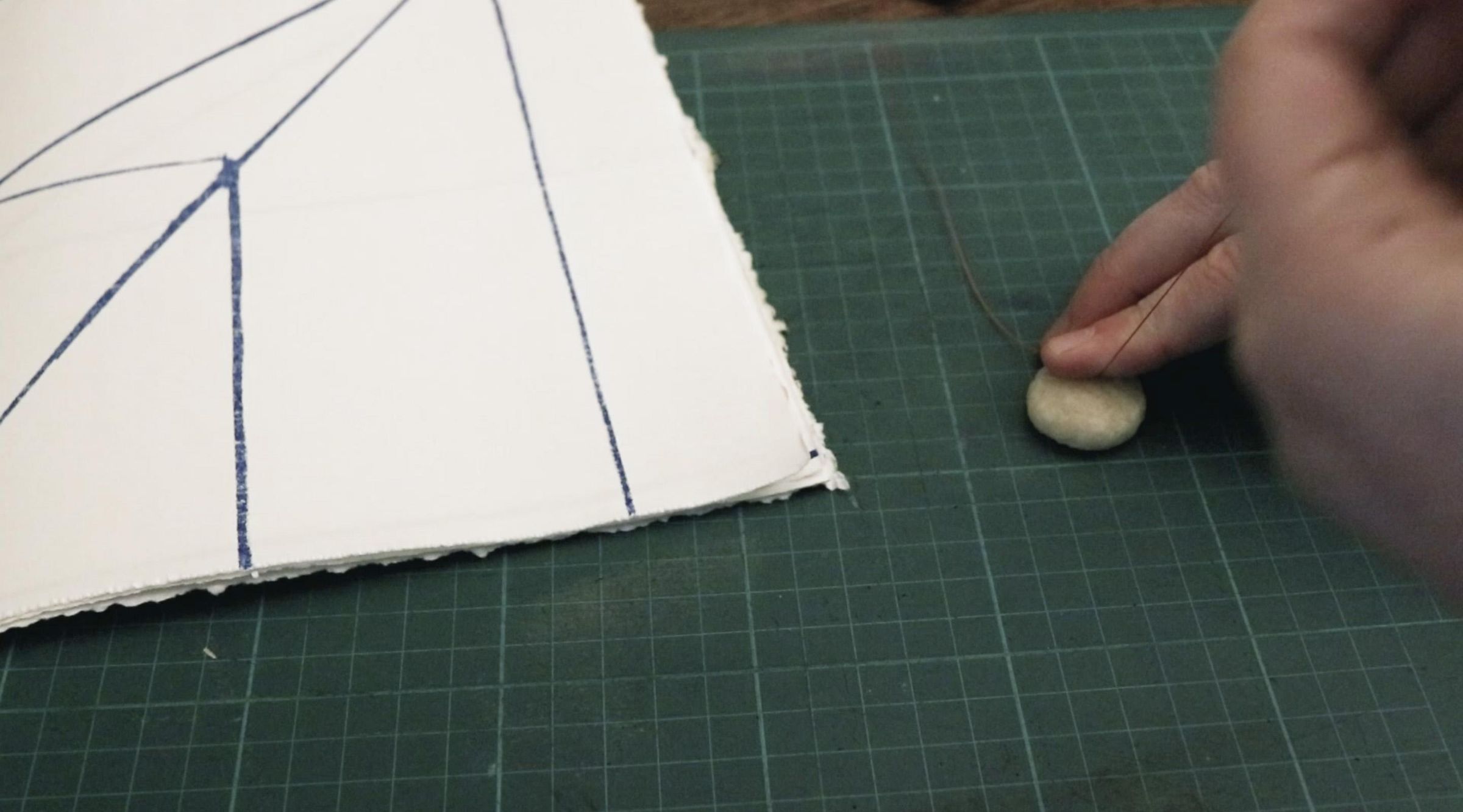 Make a Pamphlet Stitch Sketchbook : 8 Steps (with Pictures) - Instructables