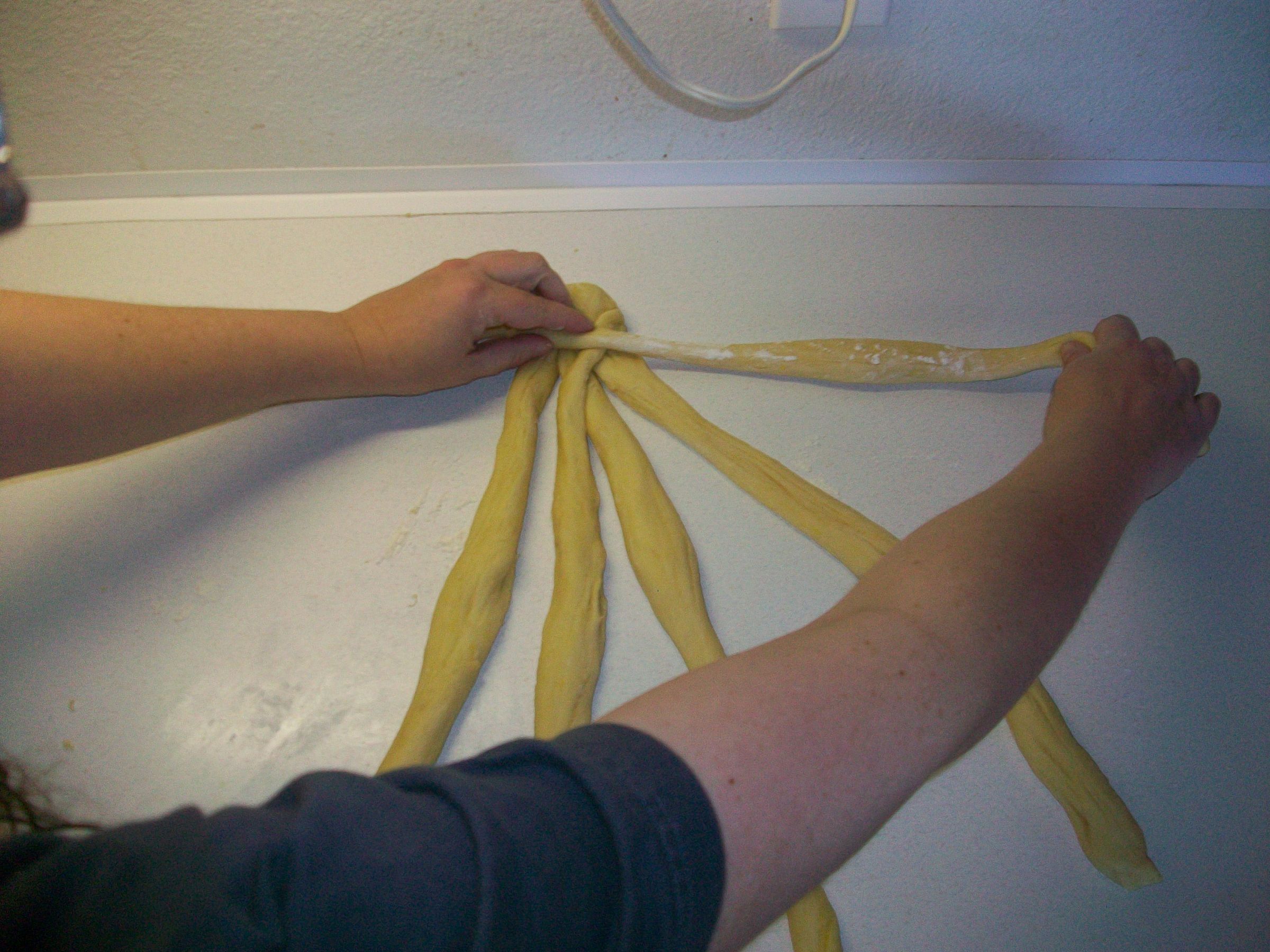 How to Braid Challah - 6 Strand Method : 3 Steps - Instructables