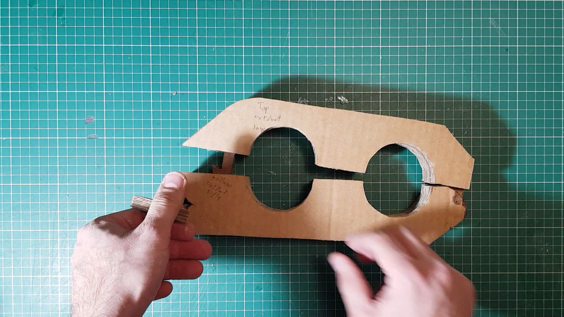 DIY Working Cardboard Handcuffs : 6 Steps (with Pictures) - Instructables