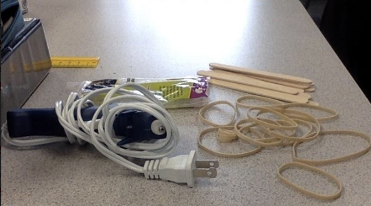 Mini Trebuchet : 5 Steps - Instructables