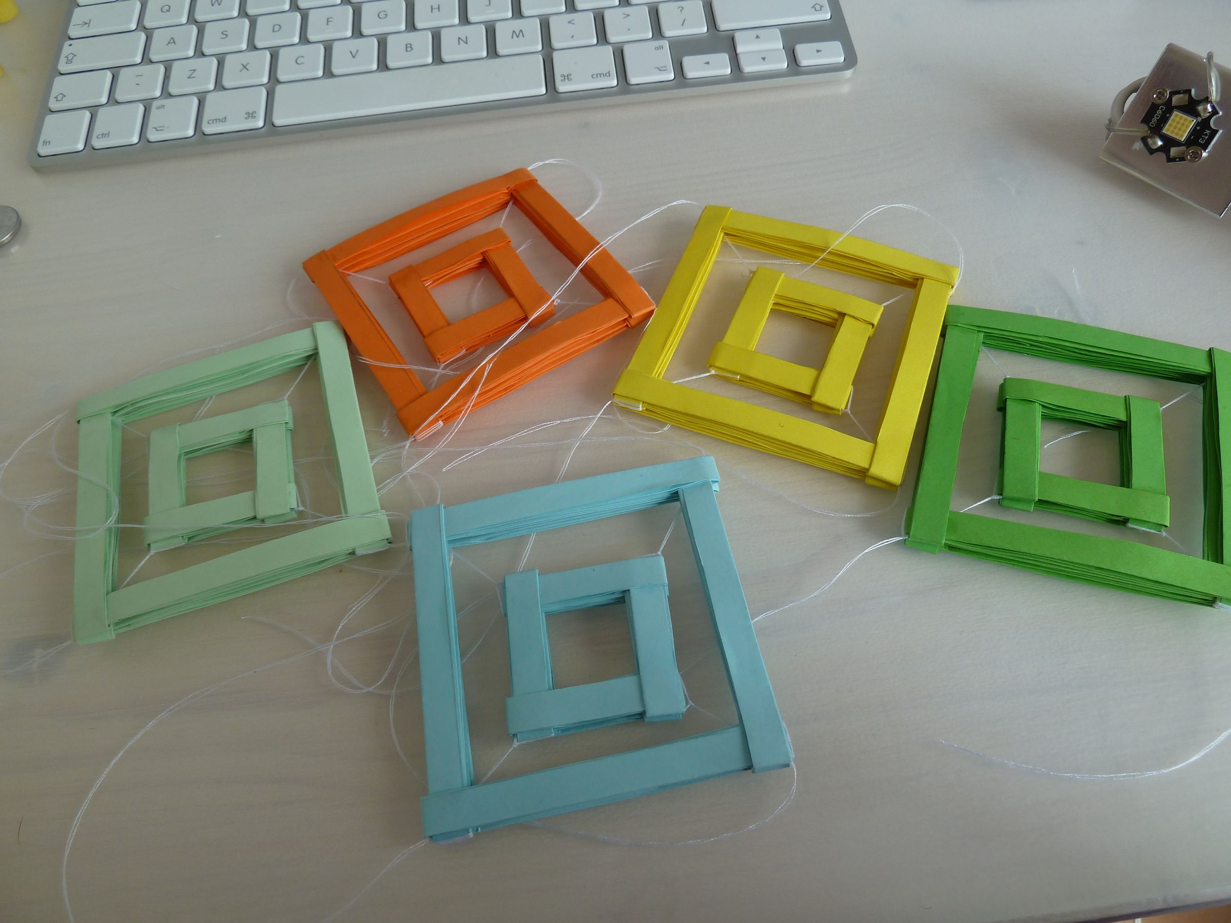 Windowed Paper Cube Lamp : 18 Steps (with Pictures) - Instructables