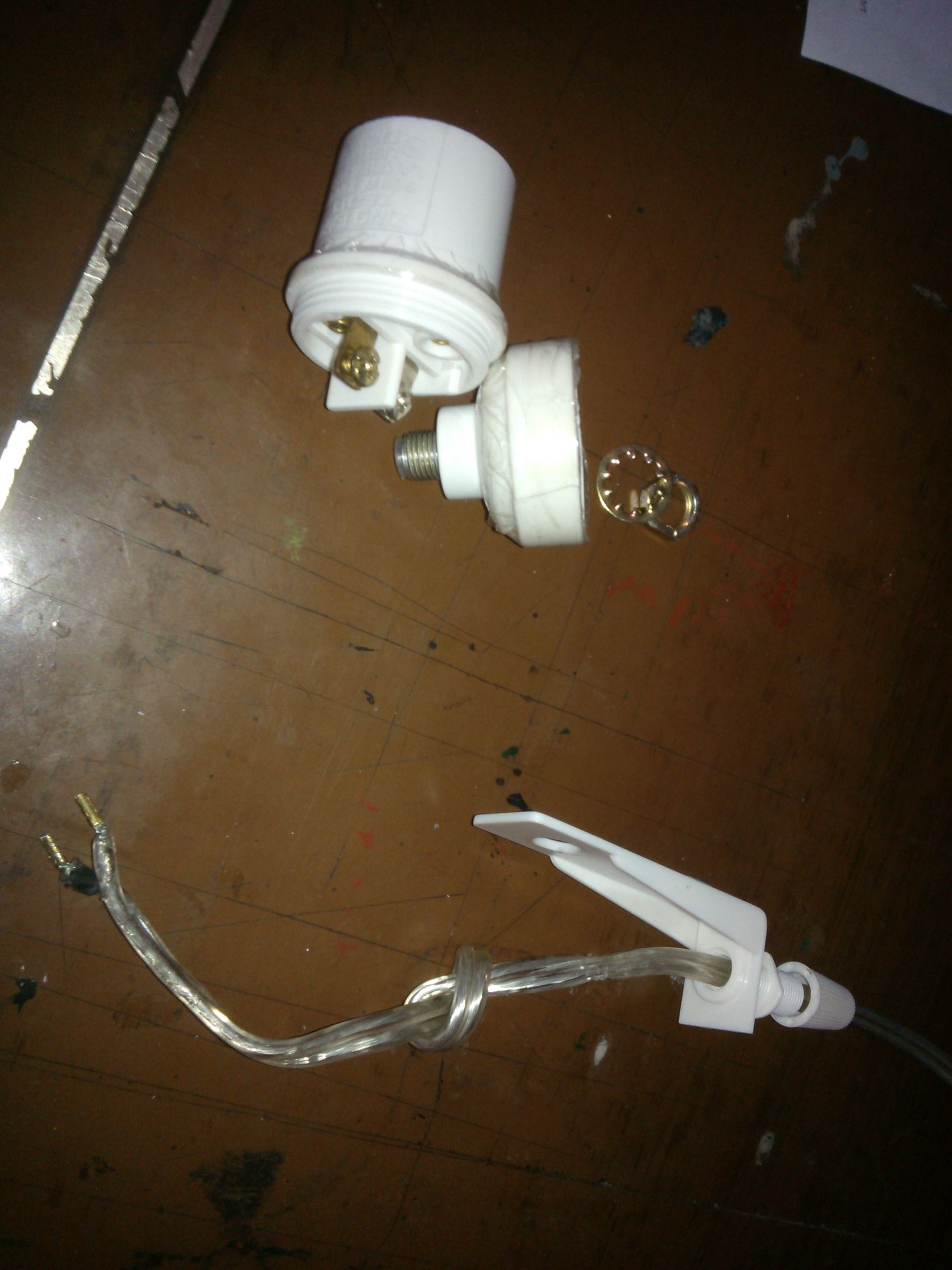 How to Make a Custom Lamp From Cd Spindle : 6 Steps (with Pictures ...
