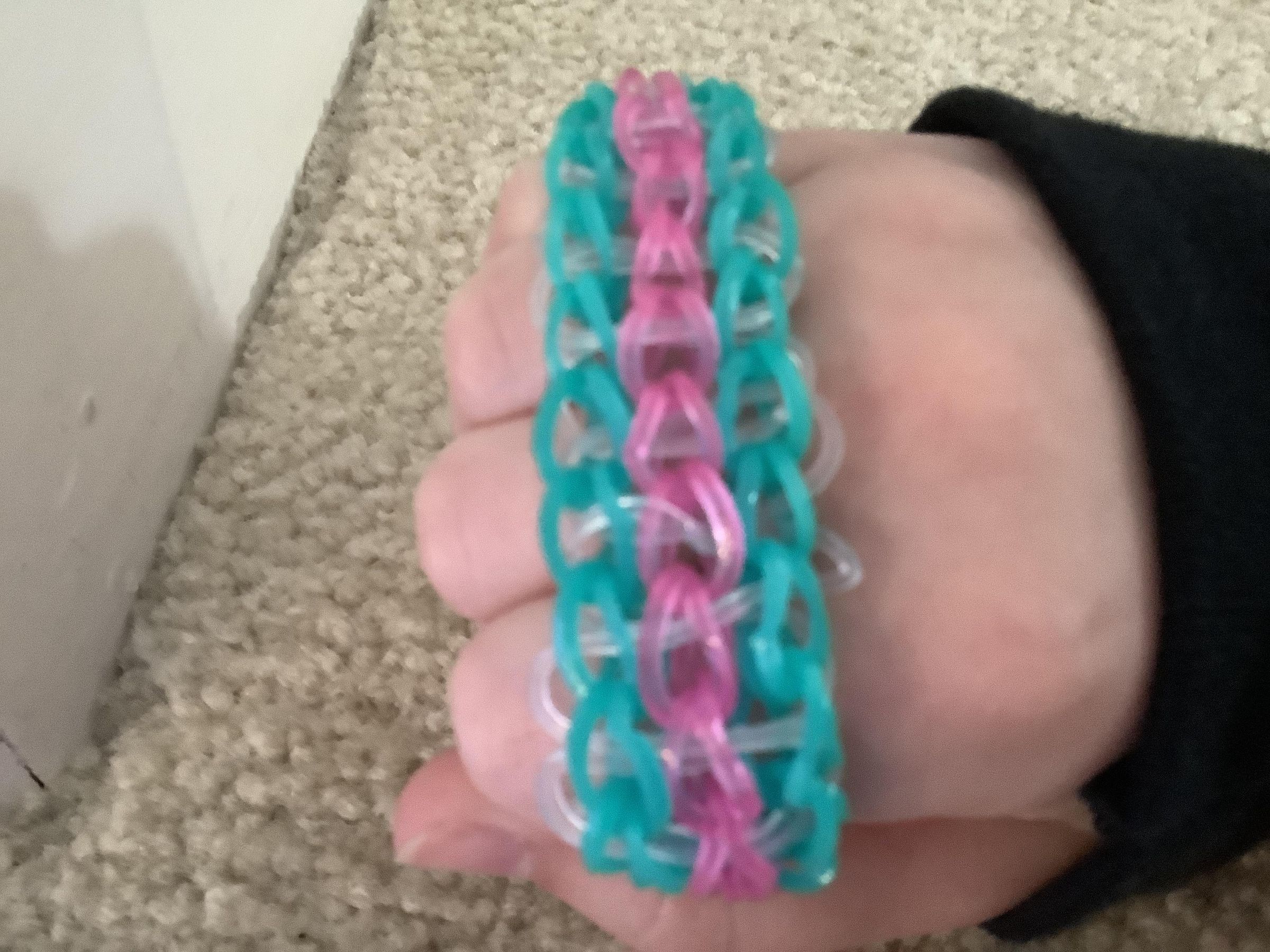 Rainbow Loom Triple Single : 7 Steps (with Pictures) - Instructables