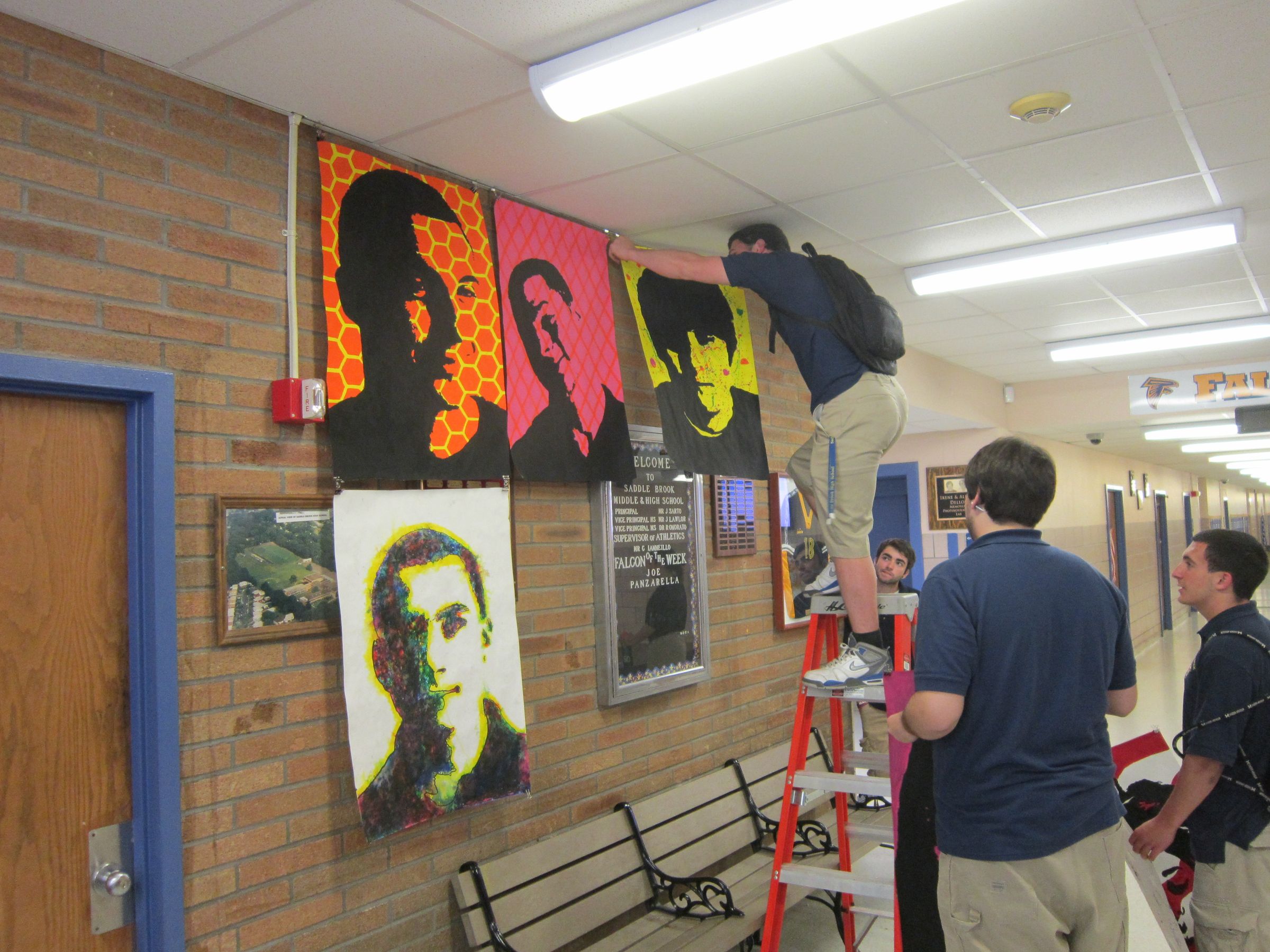 Art Display for School Hallways : 7 Steps (with Pictures) - Instructables