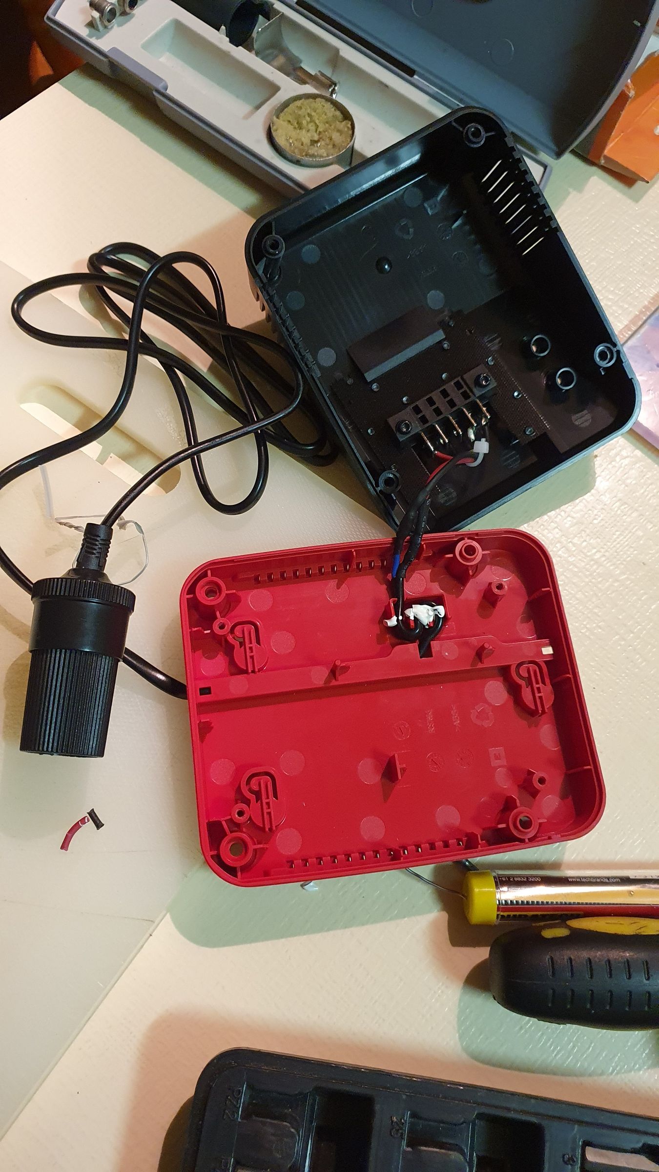 OneWheel 18V Portable Battery Charger : 4 Steps - Instructables