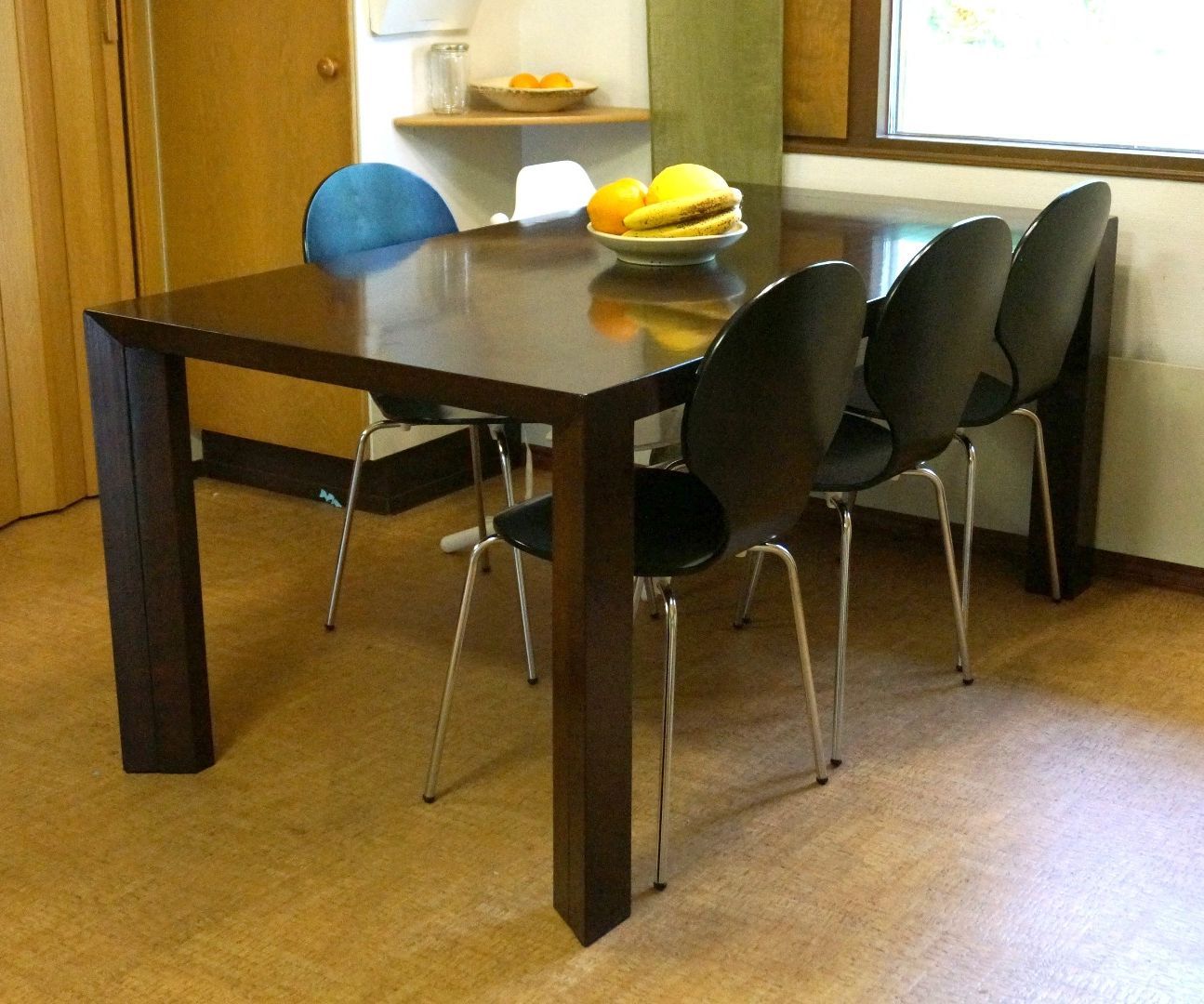 Extendable Dining Table With Extra Leg Room : 4 Steps (with Pictures ...